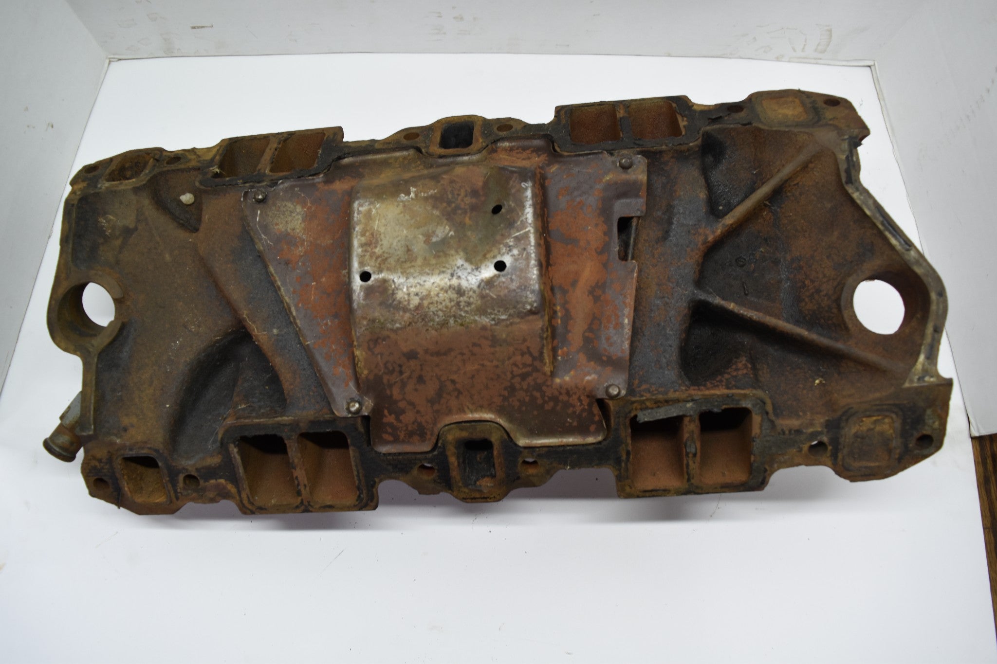 1964 1967 Chevrolet Corvette 300 HP 327 SBC V8 Cast Iron Intake Manifo ...