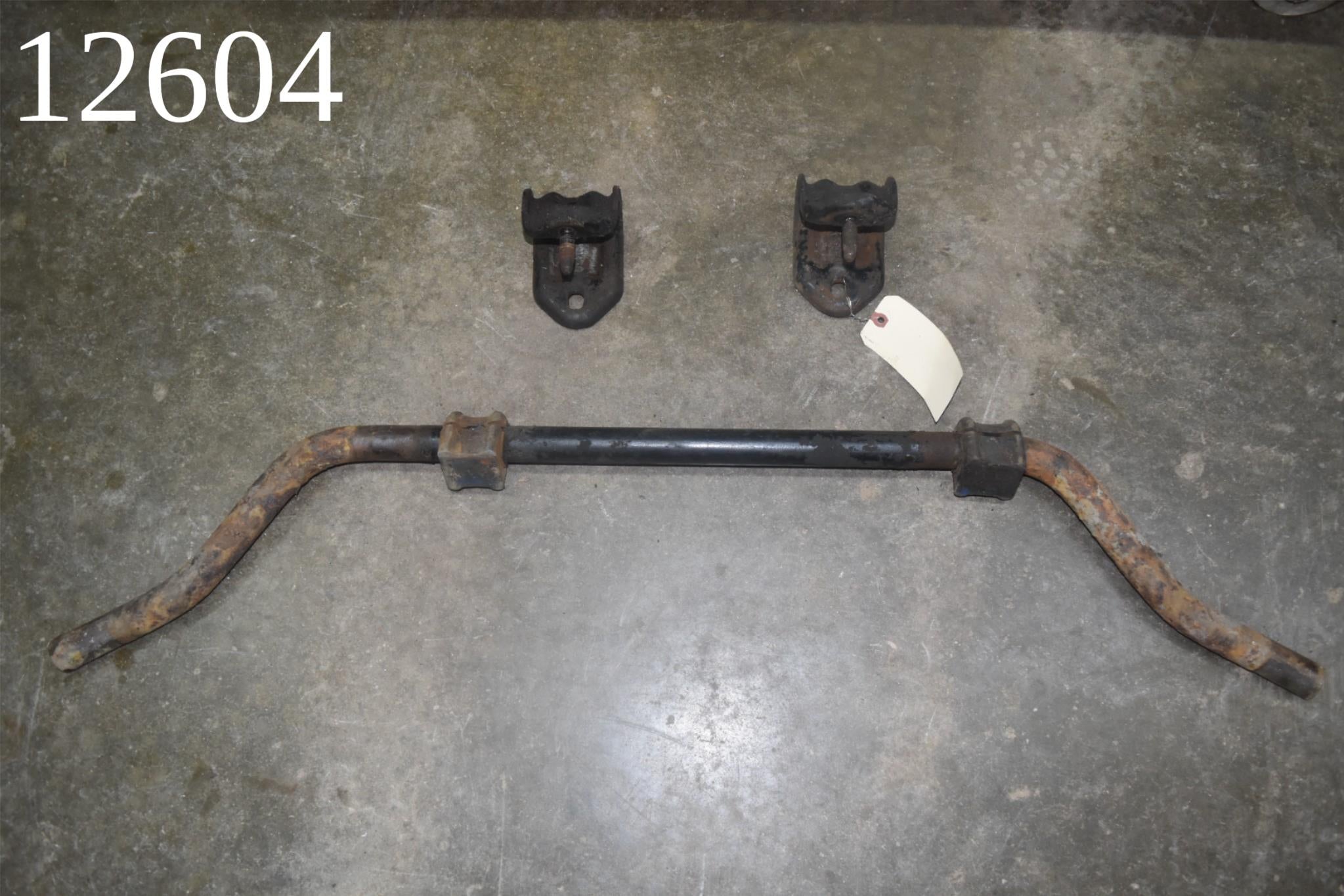 2000 2002 2003 2004 Dodge Dakota Front Stabilizer 4x4 Sway Bar Bracket ...