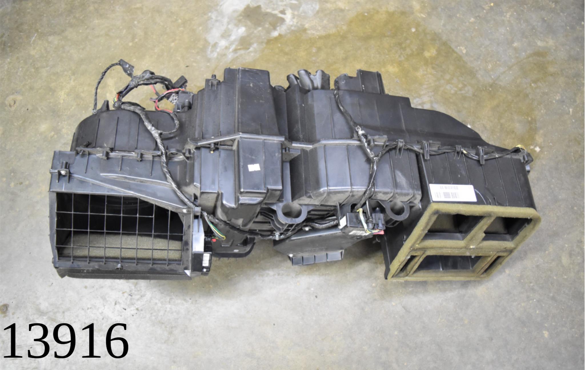 2007 2014 Chevrolet GMC Yukon Tahoe Suburban Heater Core Evaporator He ...