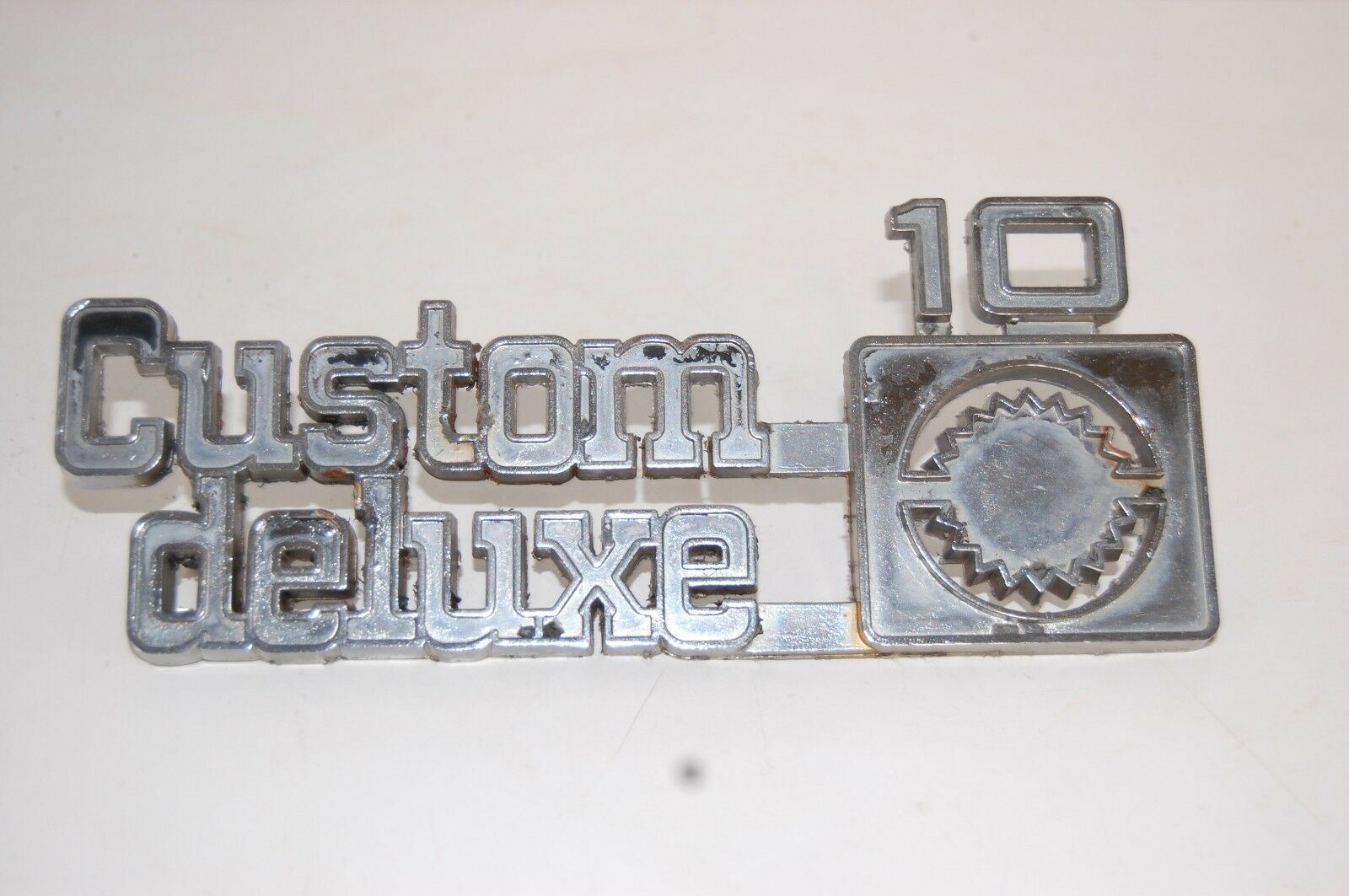 1975-80 OEM CHEVY CUSTOM DELUXE 10 FENDER EMBLEM #14016633– FatMan's ...