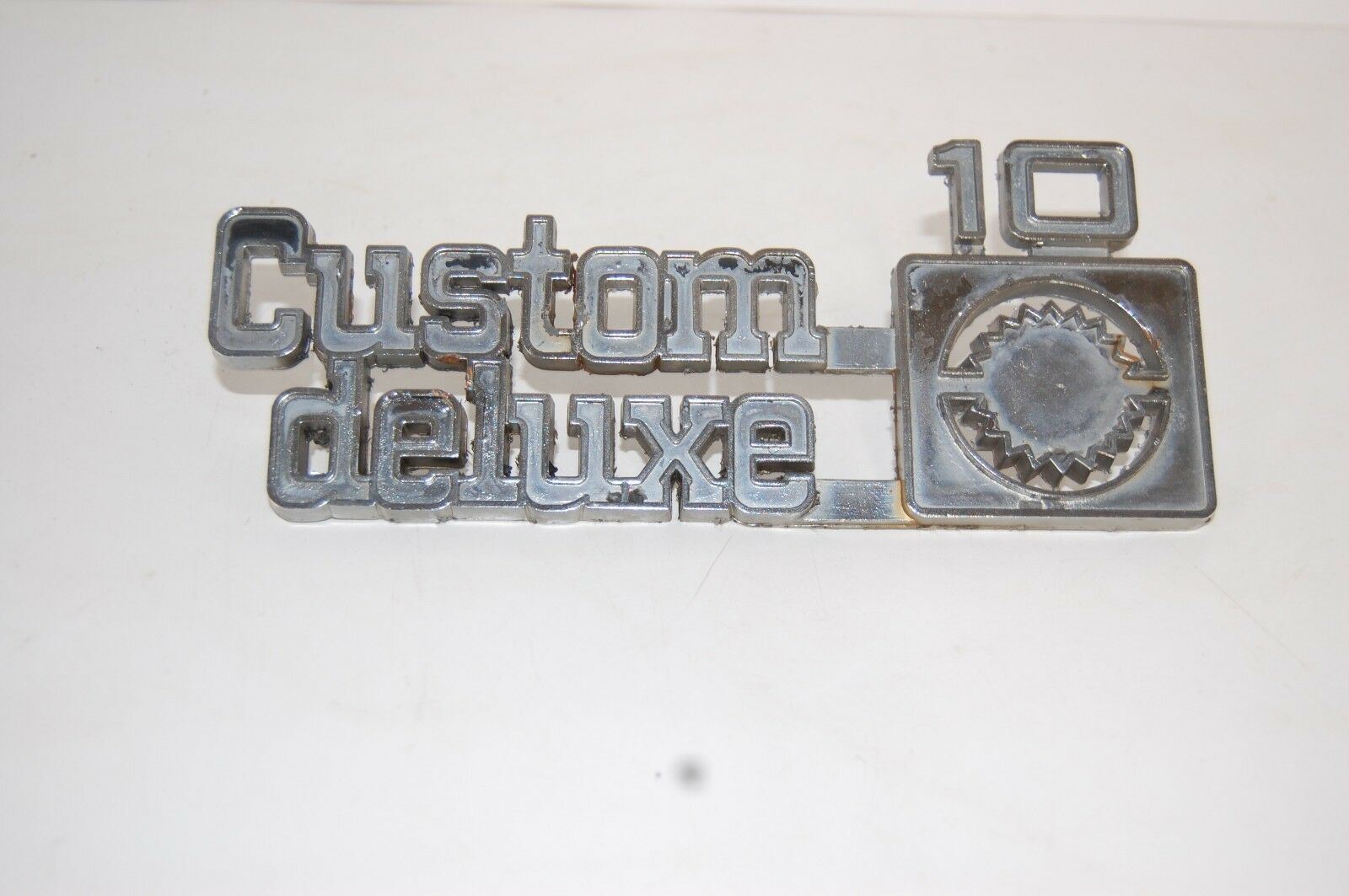 1975-80 OEM CHEVY CUSTOM DELUXE 10 FENDER EMBLEM #14016633– FatMan's ...