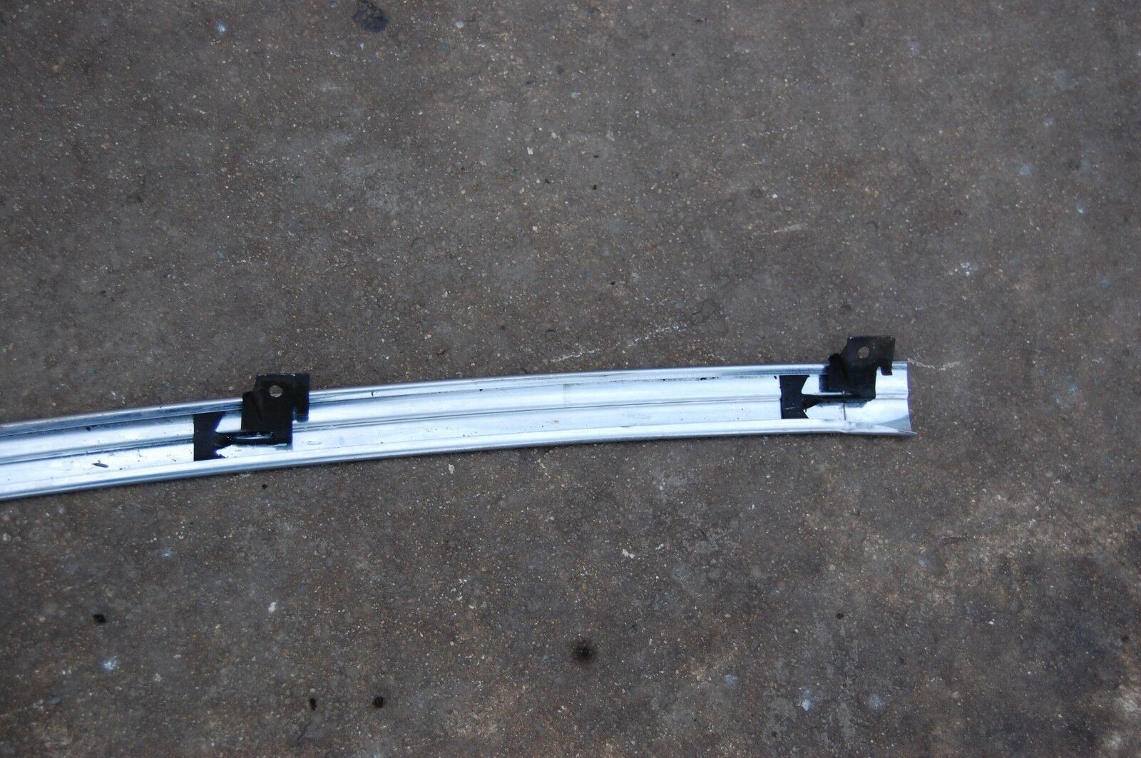 1967 IMPALA SS WINDSHIELD TRIM BOTTOM RIGHT CHROME Moldings VINTAGE PA ...