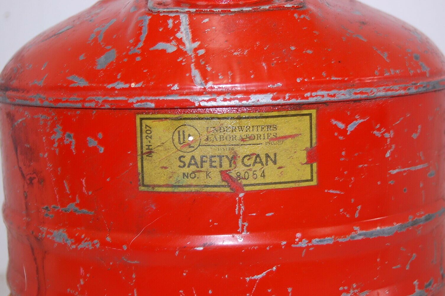 Underwriters Laboratories MH-207 Vintage Safety Gas Can red metal spou– FatMan's Garage, LLC