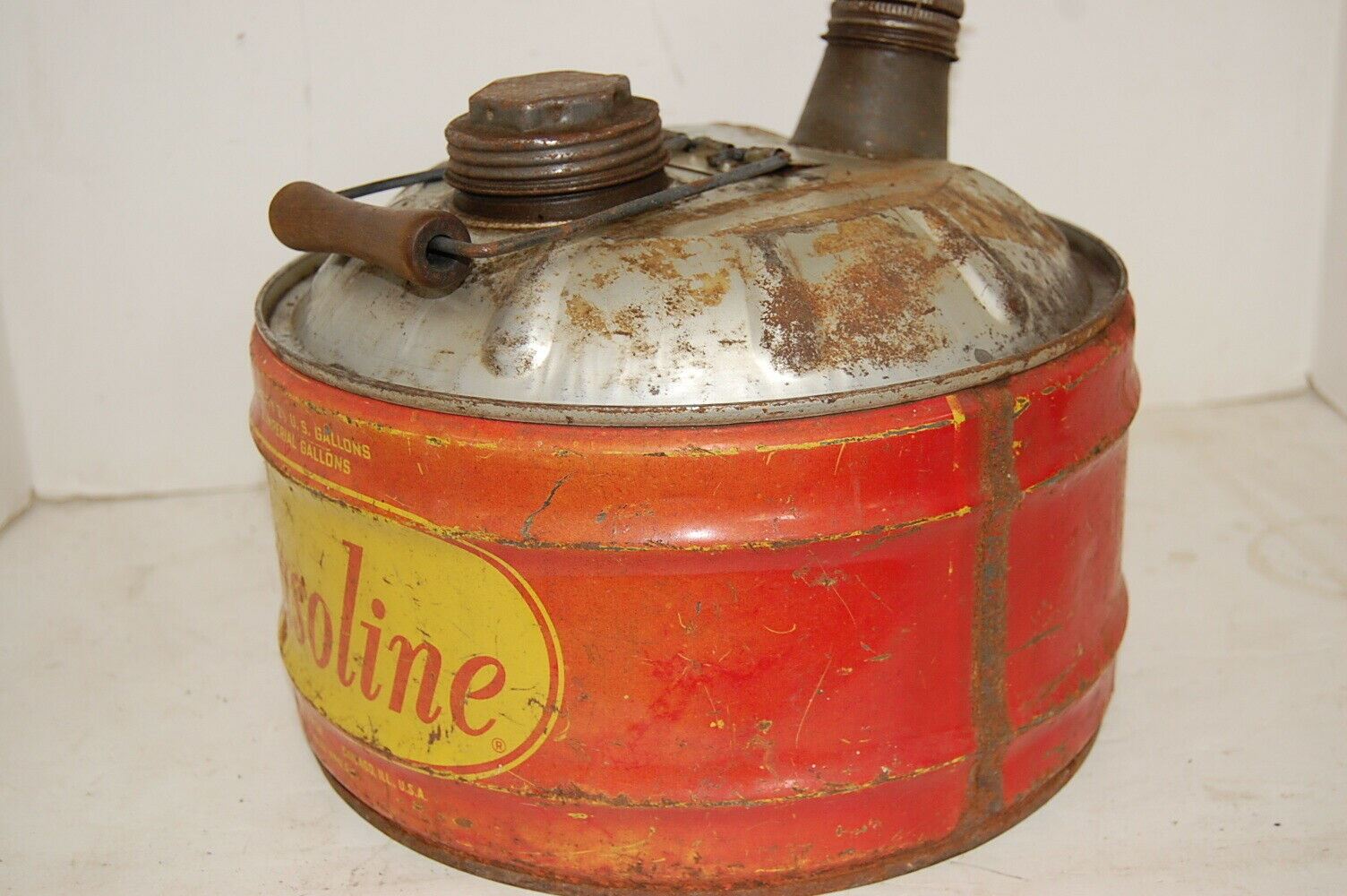 Vintage Gas Can Gasoline Edward can co. Chicago, ILL Retro art station ...