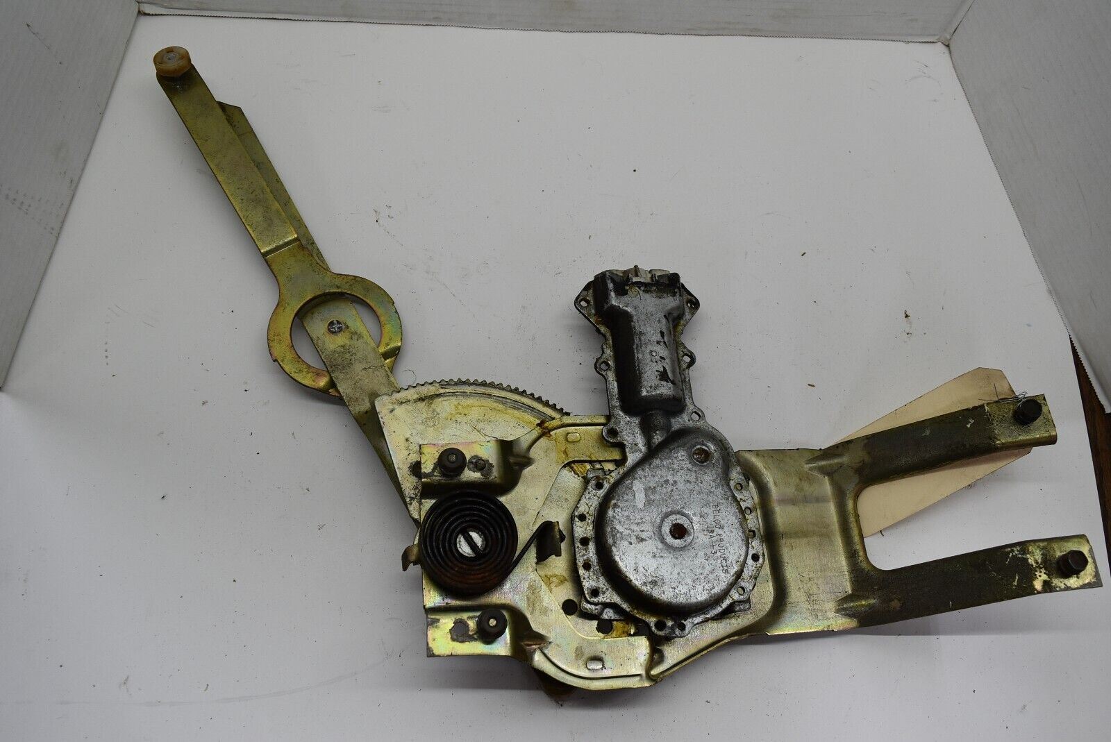 1988 1989 1990 Suburban passenger SIDE WINDOW REGULATOR right rear 926 ...