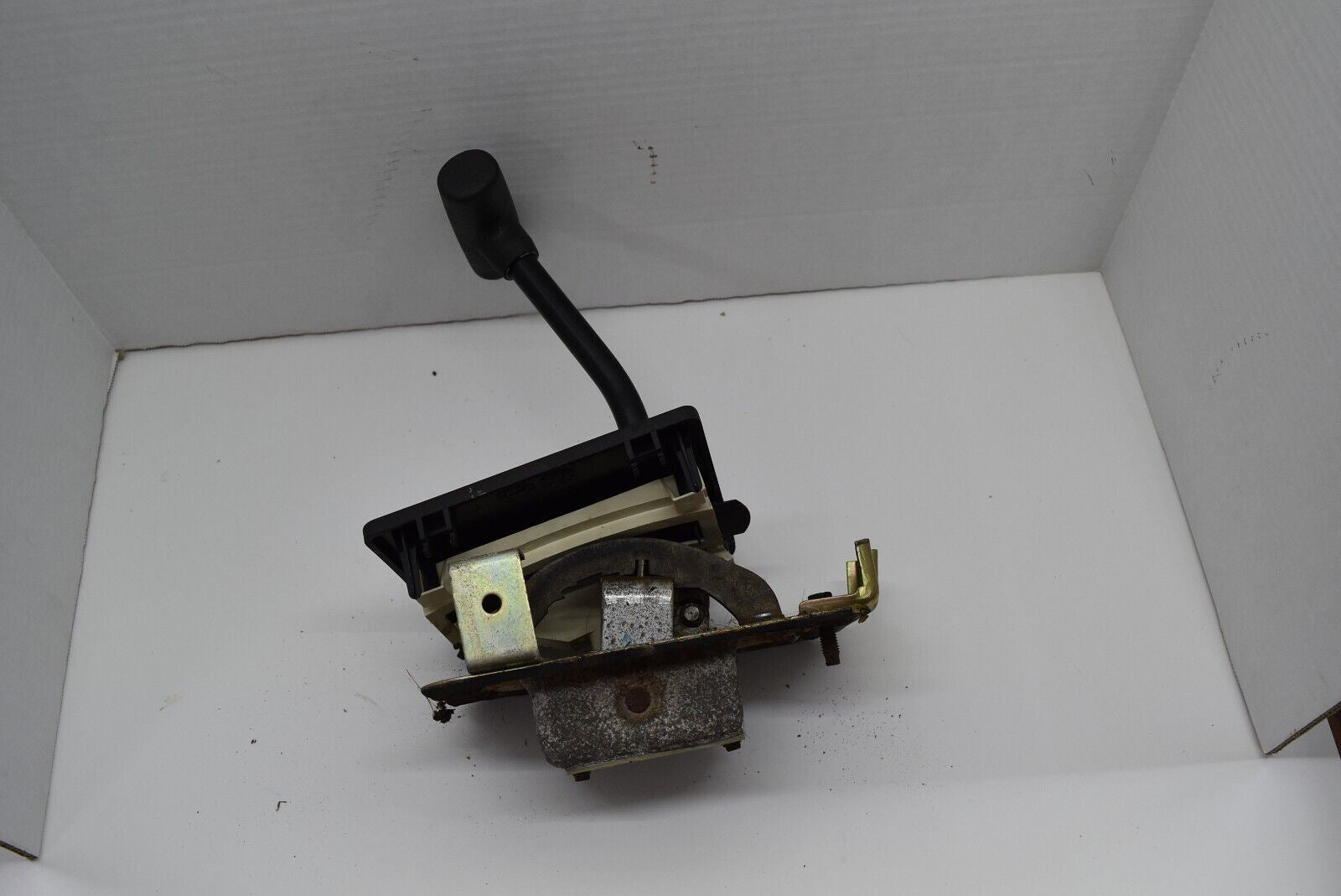 1997 2001 JEEP CHEROKEE FLOOR SHIFTER CONTROL AUTOMATIC TRANSMISSION 9 ...