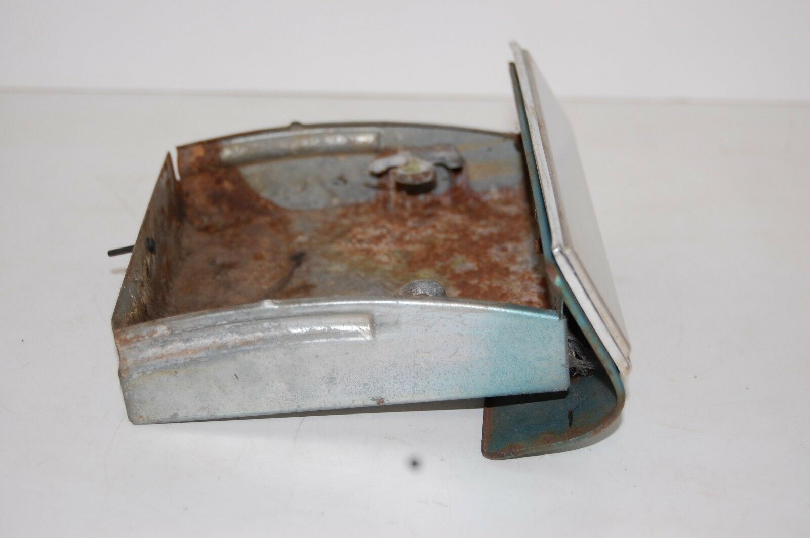 1967 67 Chevy Impala In Dash Ash Tray Receptacle Oem 2754 2 Vintage