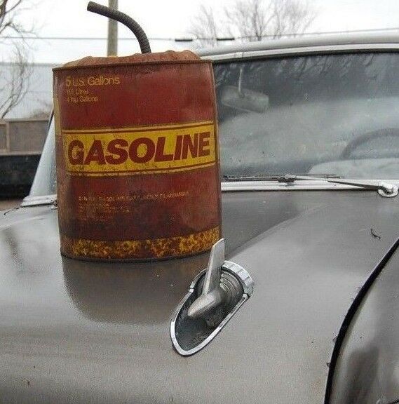 VINTAGE METAL GASOLINE CAN 5 GAL MAN CAVE GAS STATION GARAGE SHOP DECO ...
