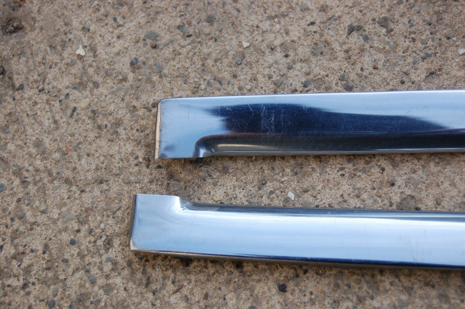 1967 IMPALA WINDSHIELD TRIM LH & RH WINDOW CHROME Moldings VINTAGE PAR ...