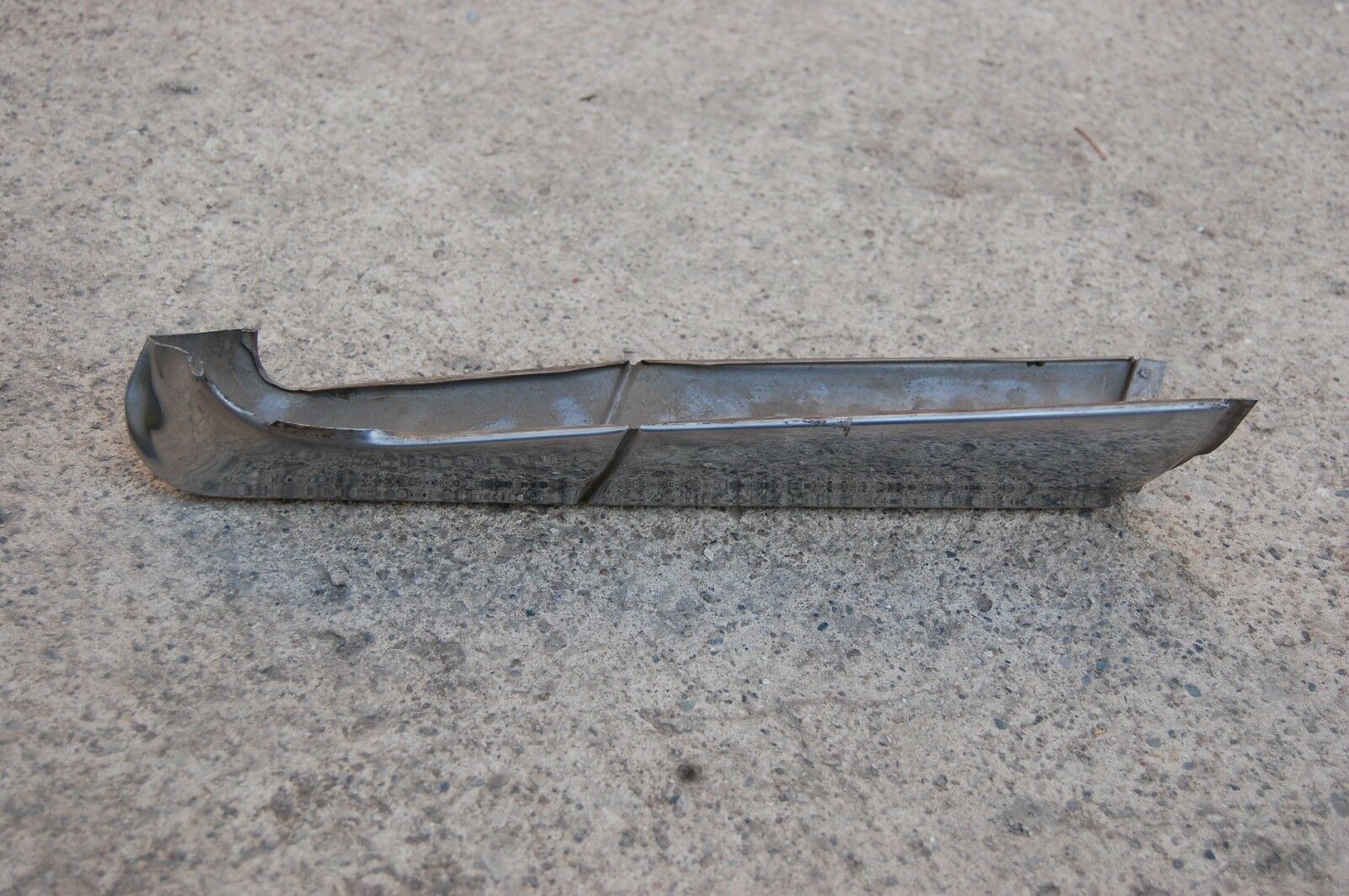 1957 CHEVY BEL AIR Right Rear Wing TRIM CHROME FINN MOLDING OEM VINTAG ...