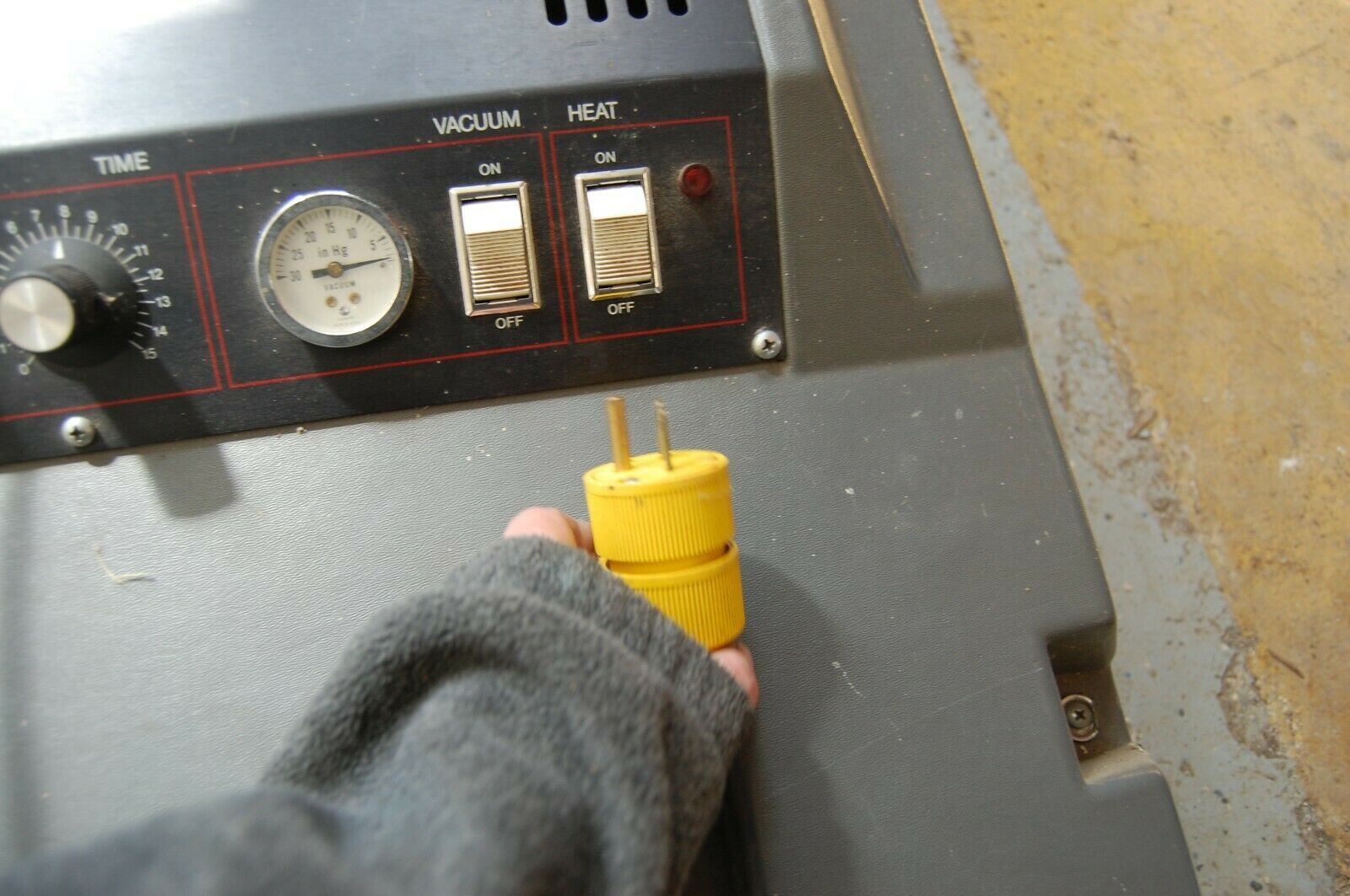 VacuSeal 324-4H-SP Vacuum Press Mounting and Laminating System SEAL IN ...