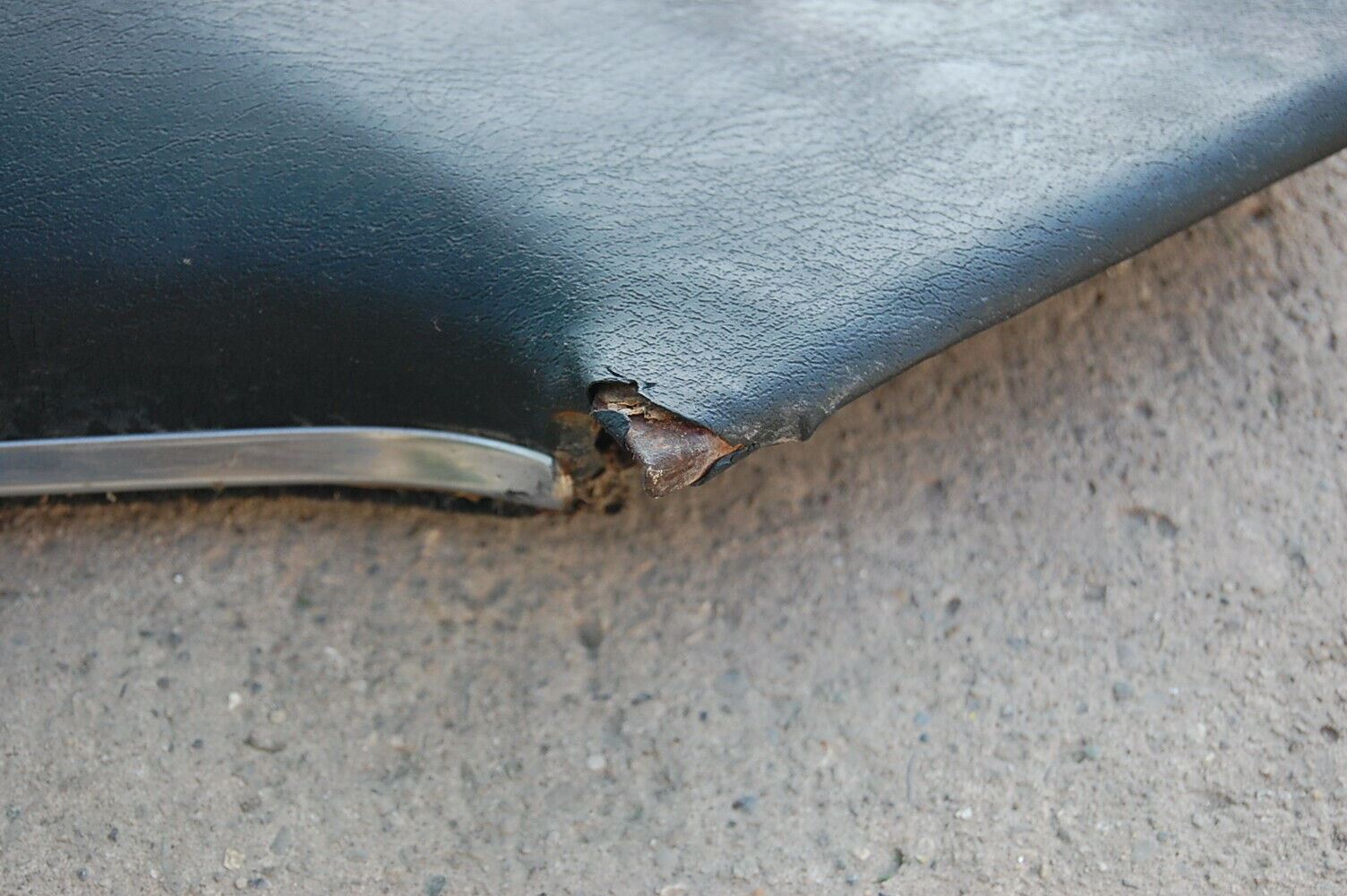 1968 1969 Dodge Charger REAR QUARTER WINDOW BOLSTER PAD PANEL LH Mopar ...