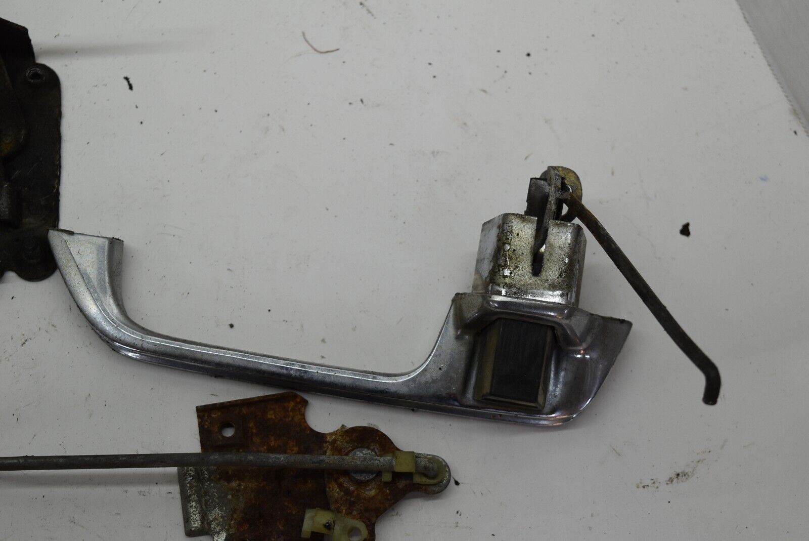 1990 90 CHEVROLET GMC TRUCK C10 K10 DOOR LATCH PLUS LINKAGE RODS RH re ...