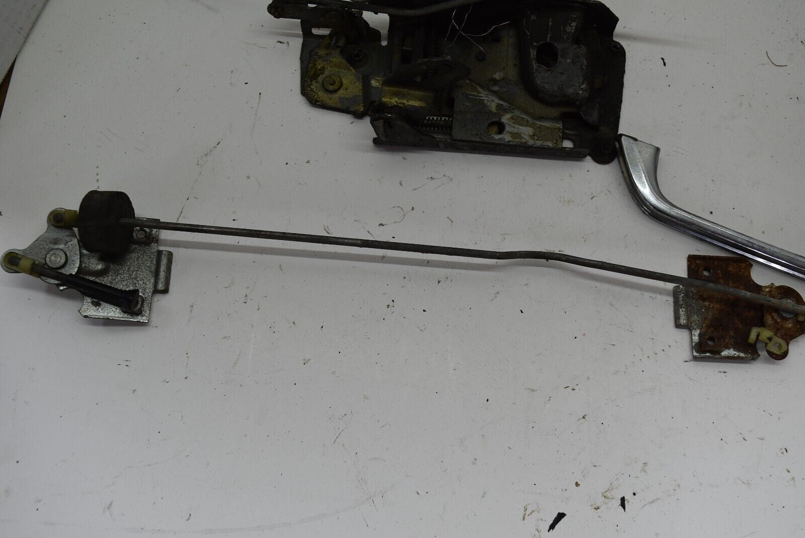 1990 90 CHEVROLET GMC TRUCK C10 K10 DOOR LATCH PLUS LINKAGE RODS RH re ...