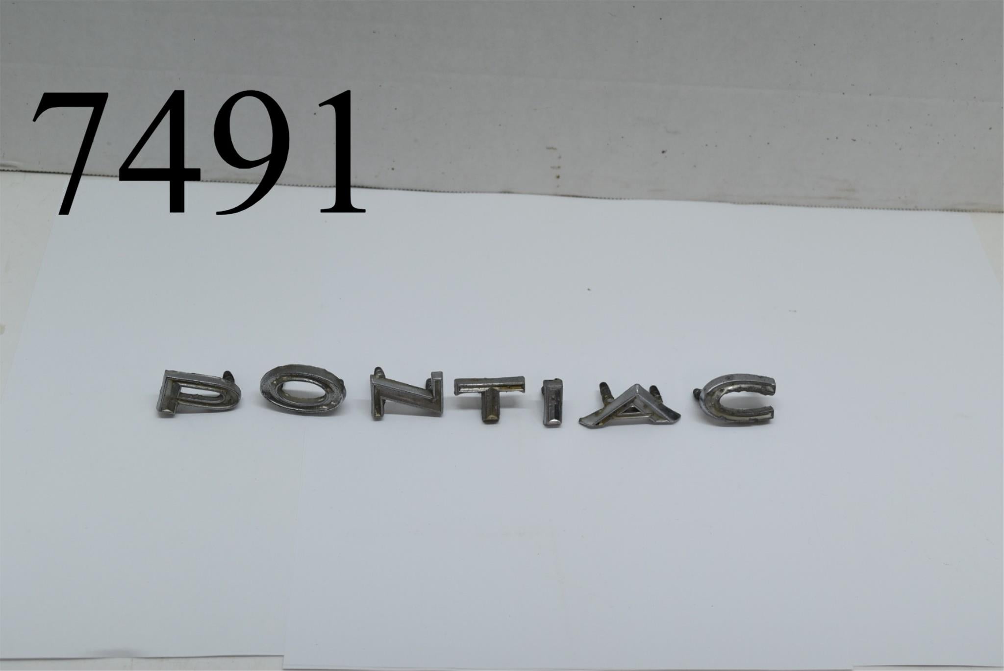 1969 Full Sized Pontiac Trunk Letters Catalina Bonneville emblem ...