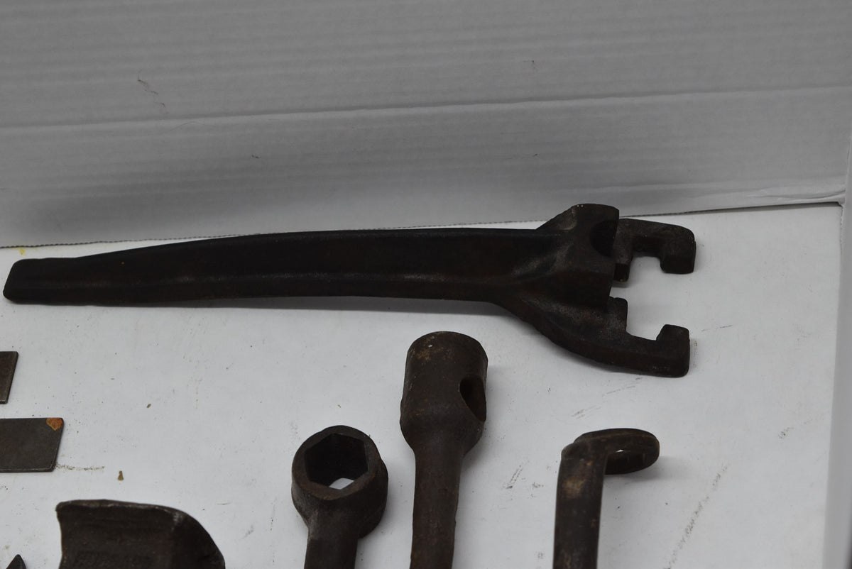 Vintage old tools lot cool man cave collectible garage antique wrench ...