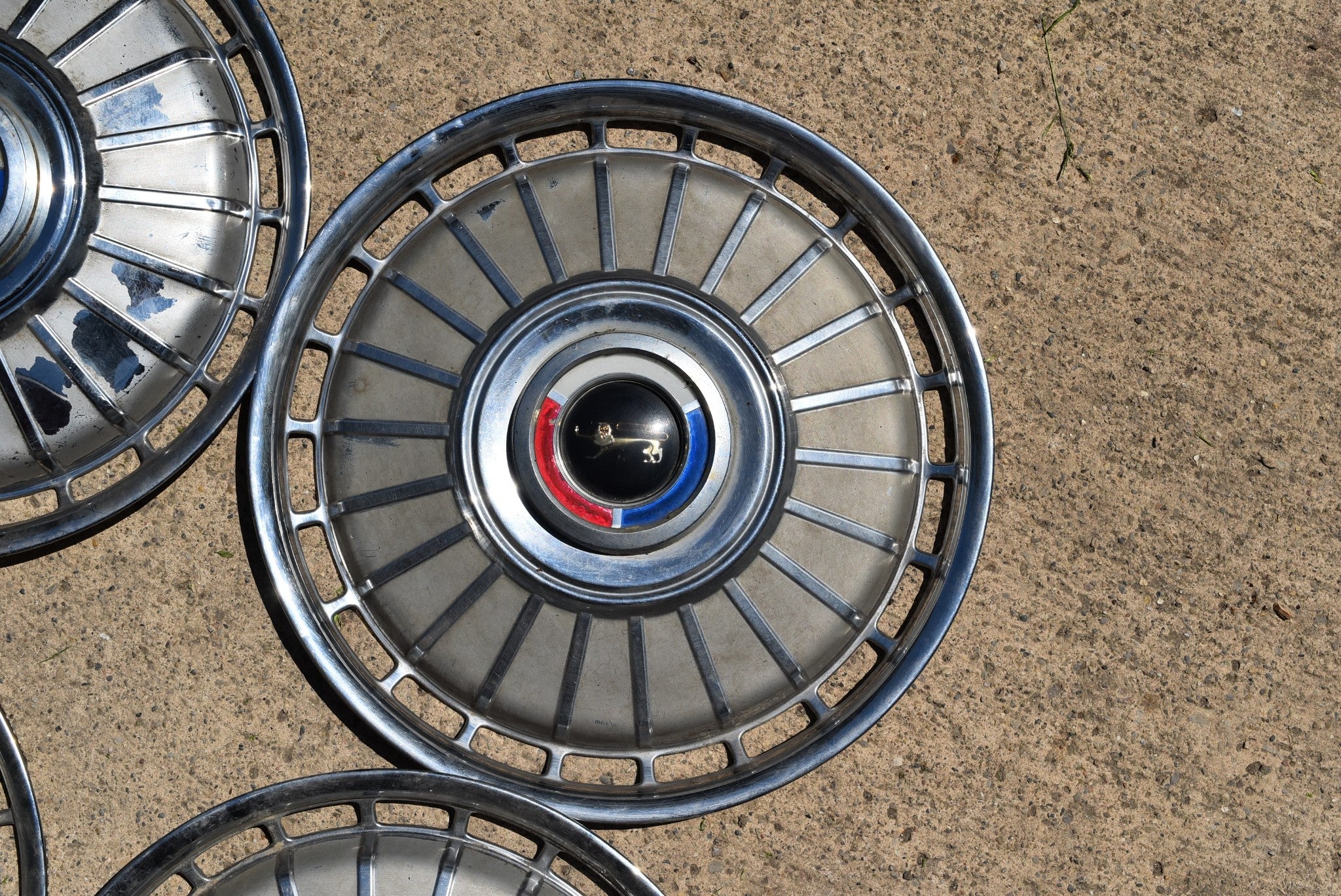 Original 1962 Ford Fairlane Set of 4 Hubcap 62 Galaxie Wheel Cover Vin ...