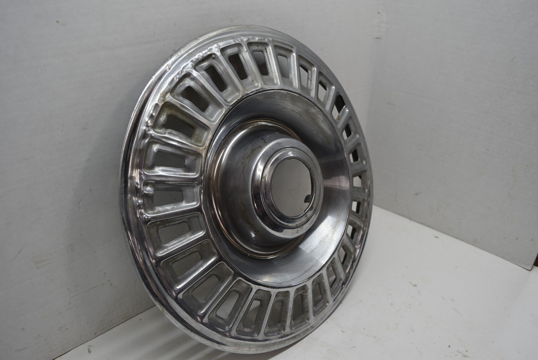 1967 1968 Pontiac PMD Hubcap 14" Wheel Cover Tempest Firebird Ventura ...