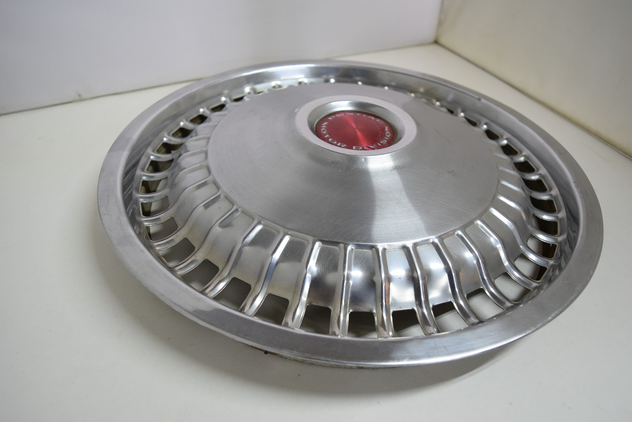 1971 71 Pontiac Tempest Single 14" Hubcap Wheel Cover– FatMan's Garage, LLC