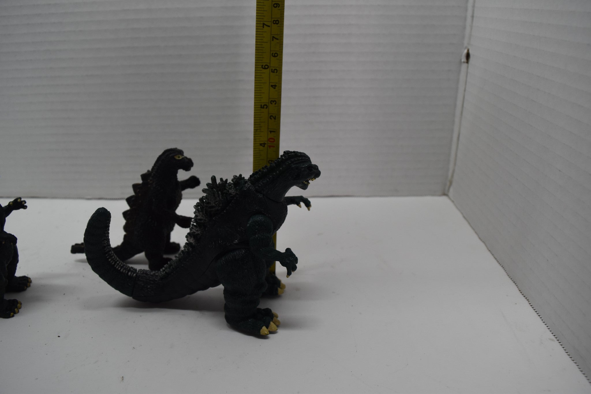LOT OF 3 GODZILLA FIGURES FIGURINE SHOEI HEISEI SHOWA GOJIRA– FatMan's ...