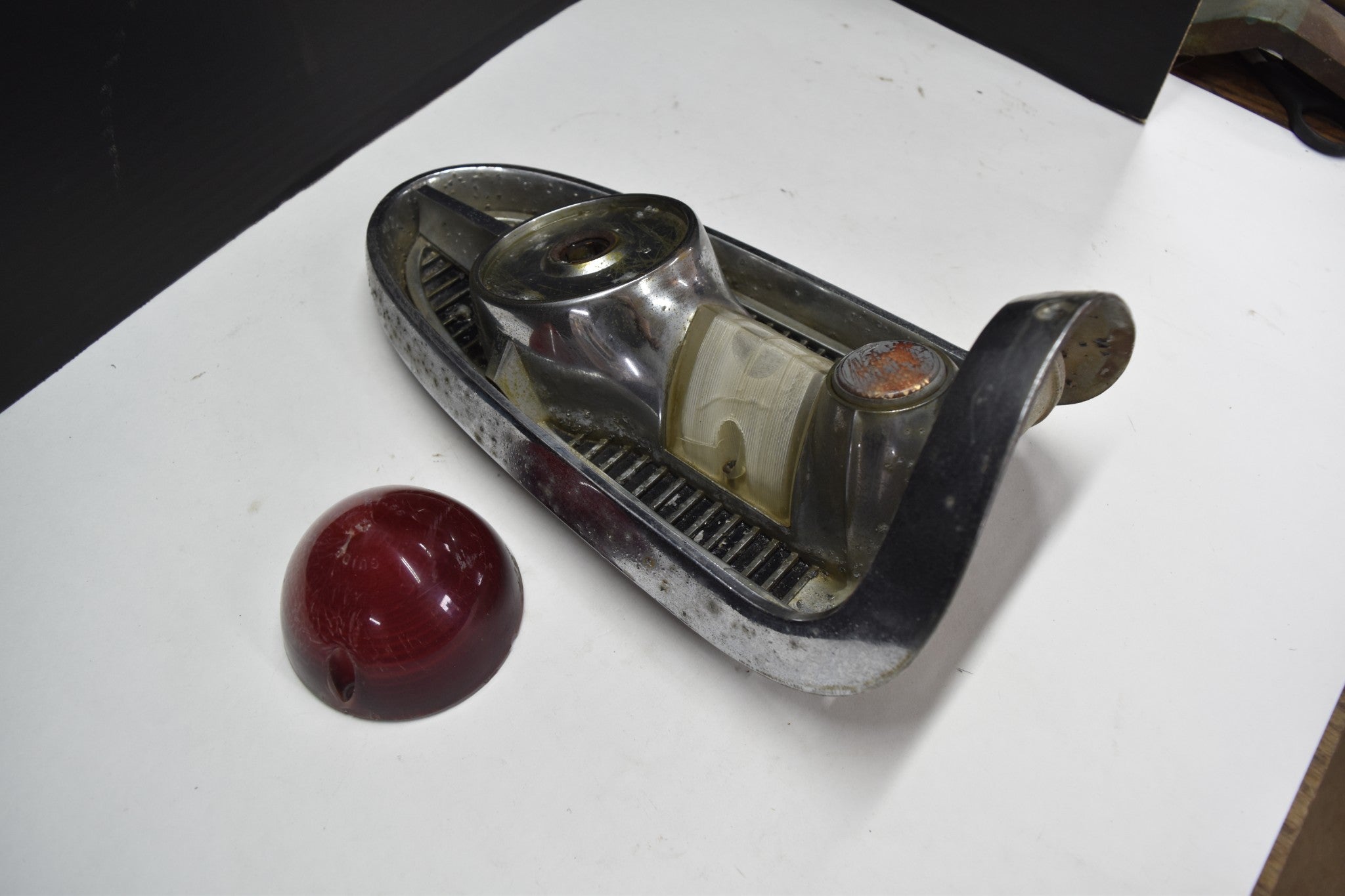 1956 CHEVY CHEVROLET BEL AIR TAILLIGHT RIGHT RH PASSENGER 56 TAIL LIGH ...