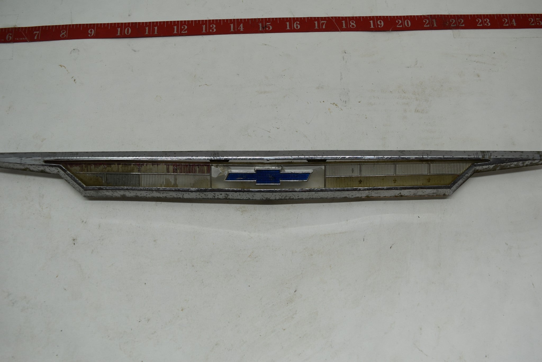 1962-1963 Chevy Impala Bel Air Biscayne Rear Trunk Emblem Chevrolet 38 ...