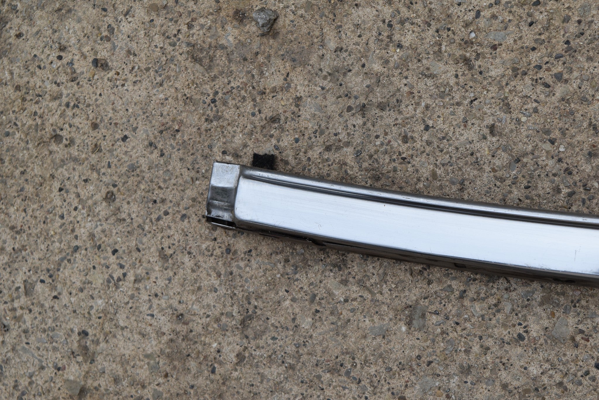 1957 Chevy 2 dr Hardtop Right RH Quarter Rear Glass Channel Trim Mould ...