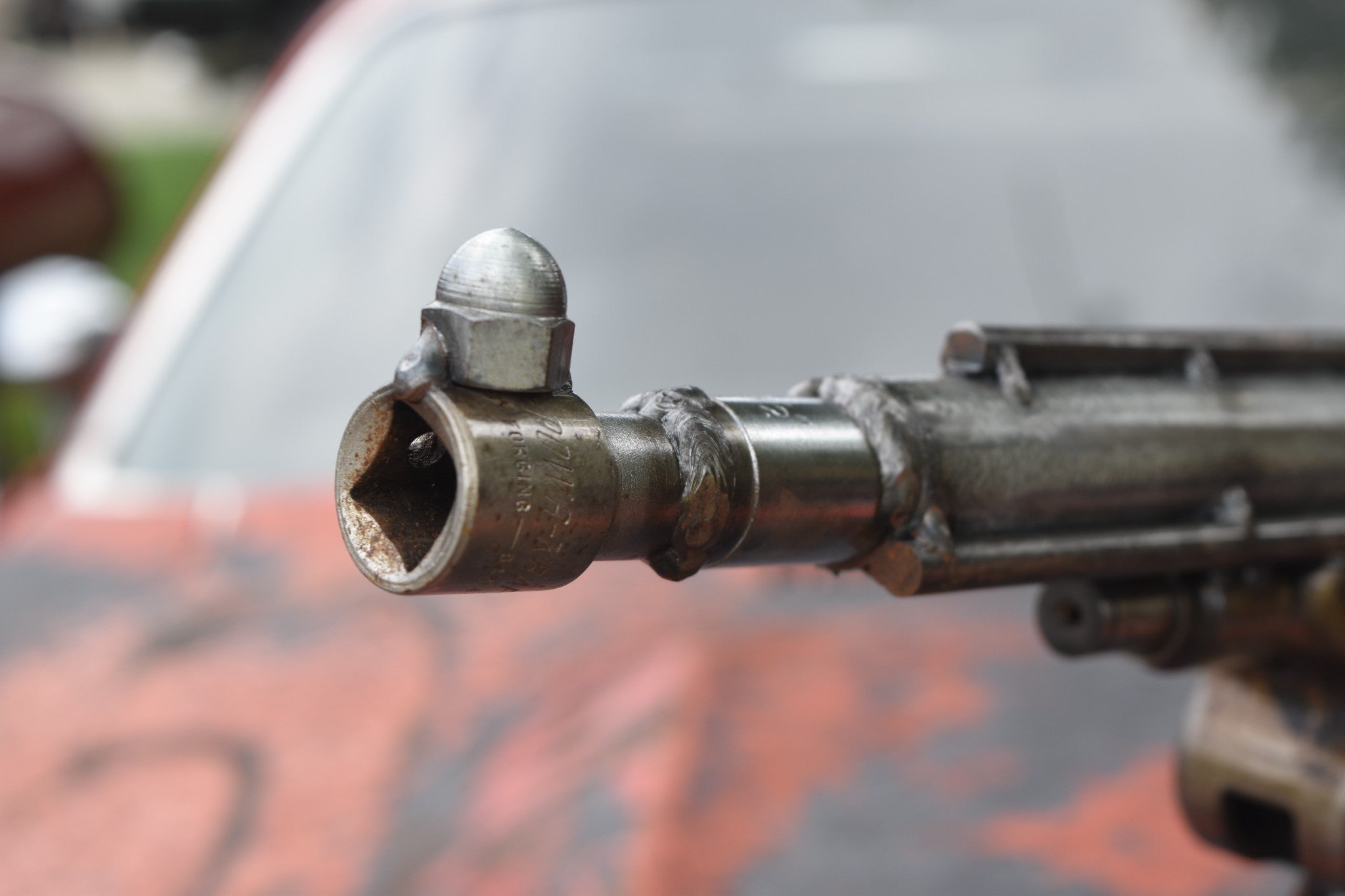 Scrap Metal Sculpture Welded Industrial Art Gun Rifle Chains Garage Ha ...