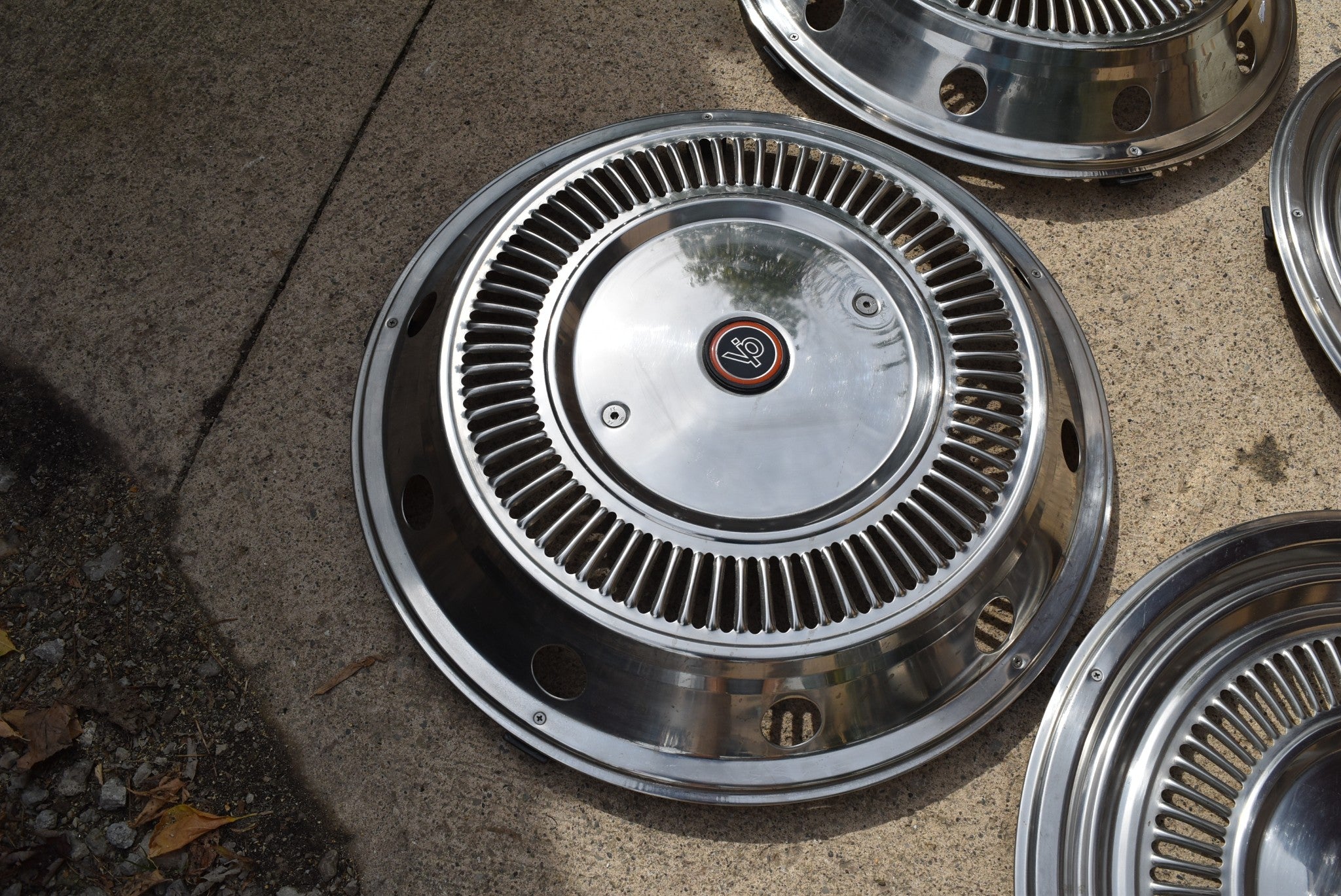 VIP Hubcaps Italy Torino Ruspacromo (Set of 4) 23 inch Rv Semi Wheel S ...