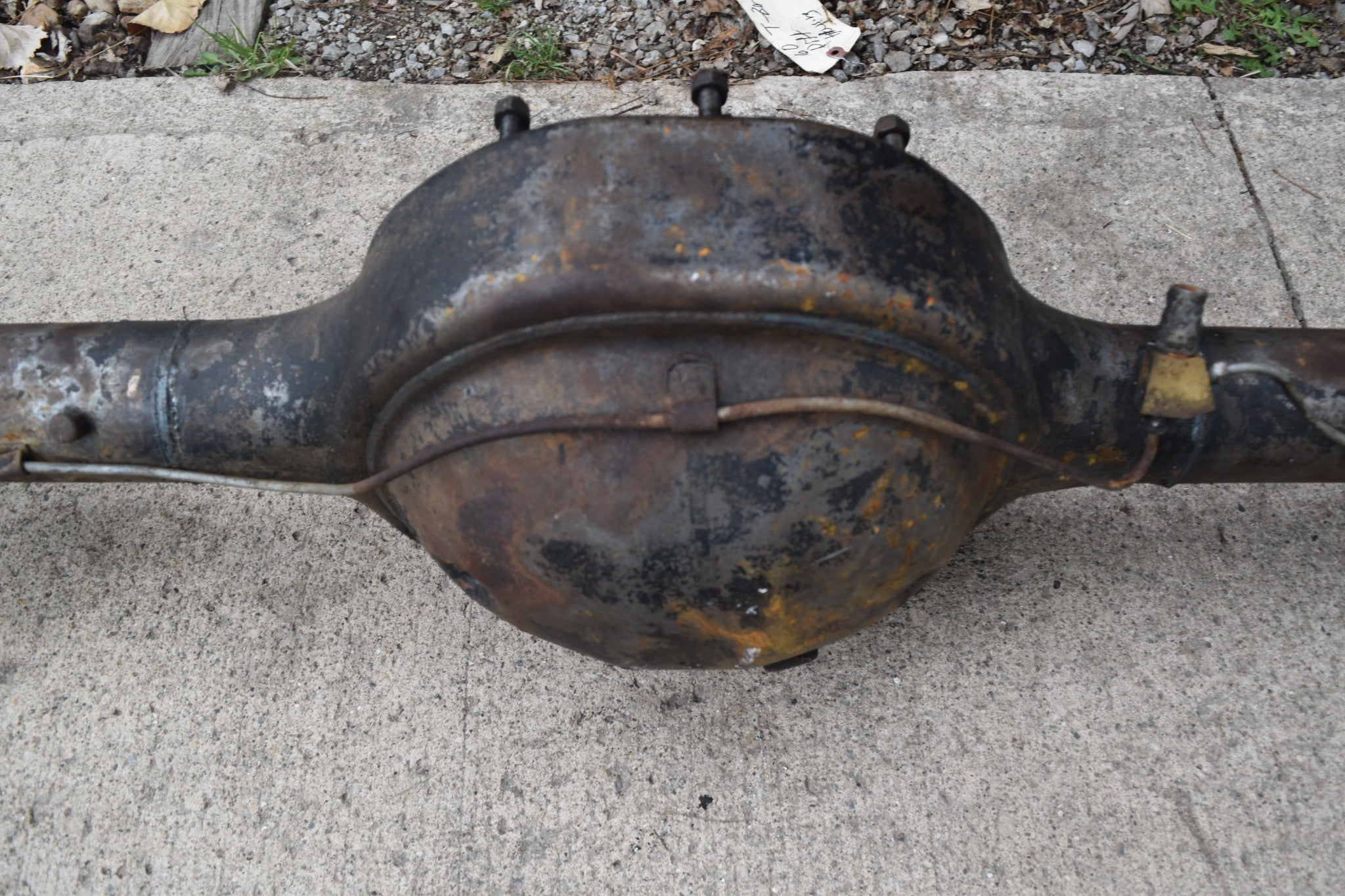 1957 FORD 9 INCH REAR AXLE DIFFERENTIAL HOUSING 57– FatMan's Garage, LLC