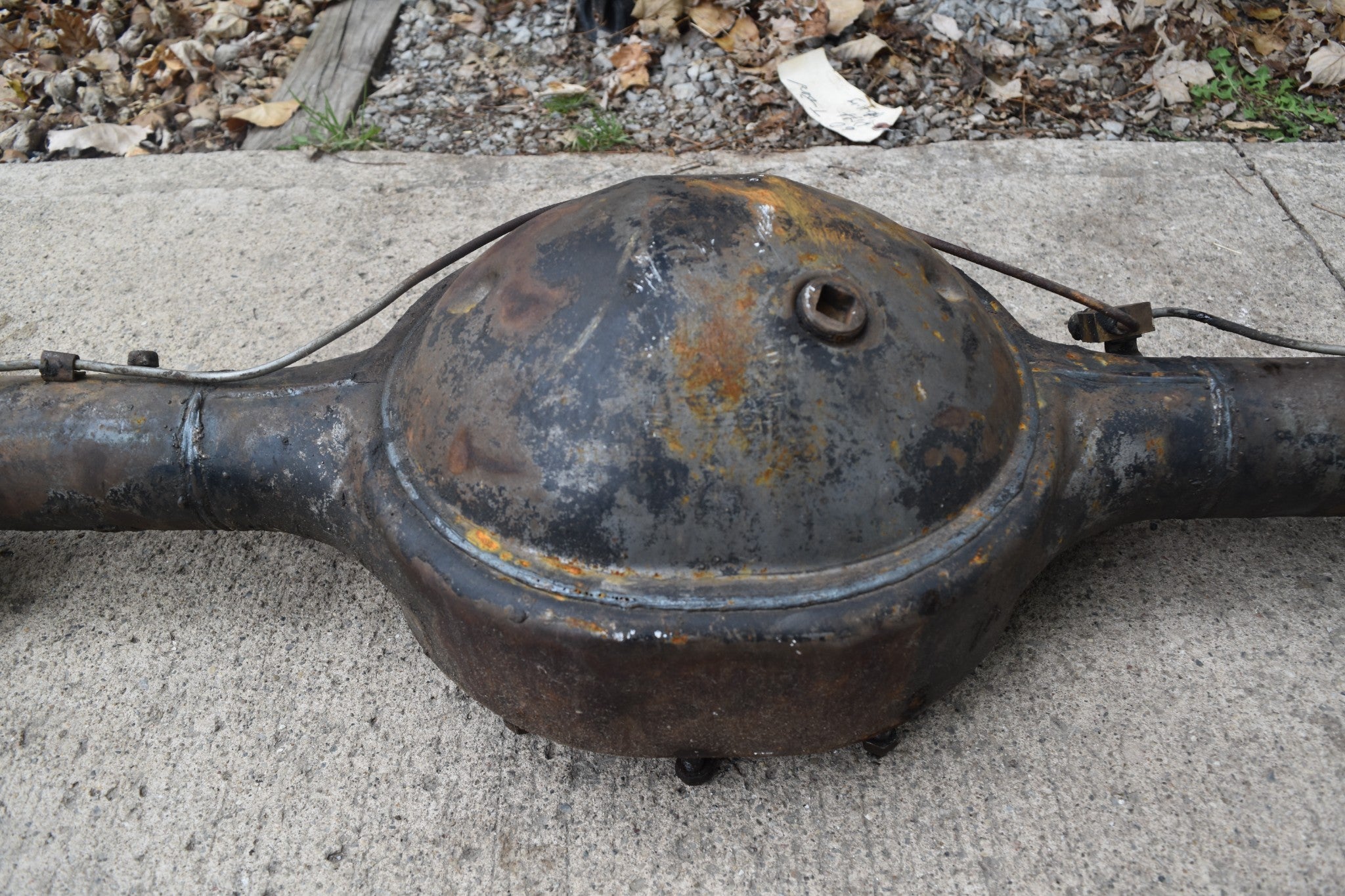 1957 FORD 9 INCH REAR AXLE DIFFERENTIAL HOUSING 57– FatMan's Garage, LLC