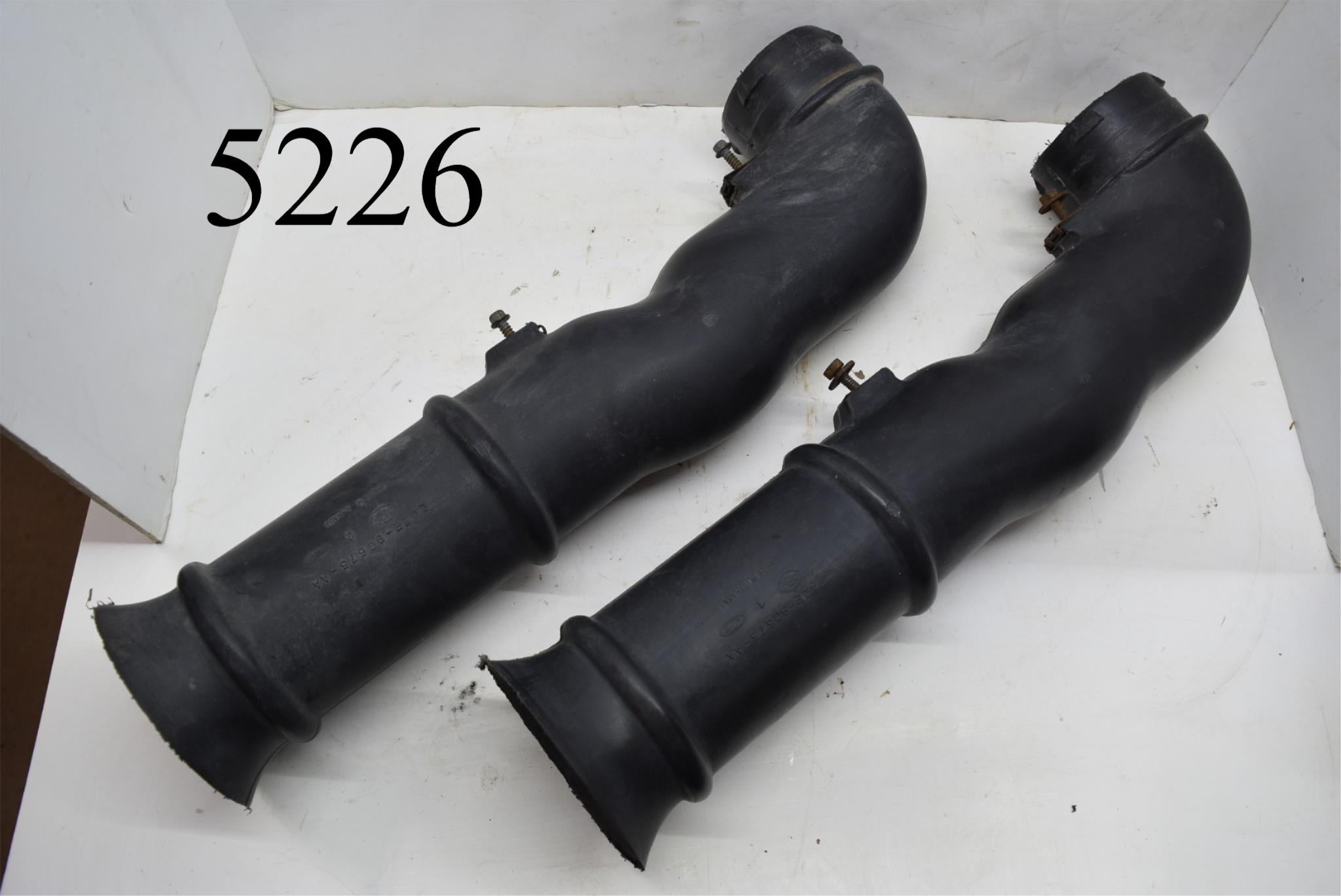 1979-1985 Ford Mustang RH LH Air Intake Pair OEM 79 80 81 82 83 84 85 ...
