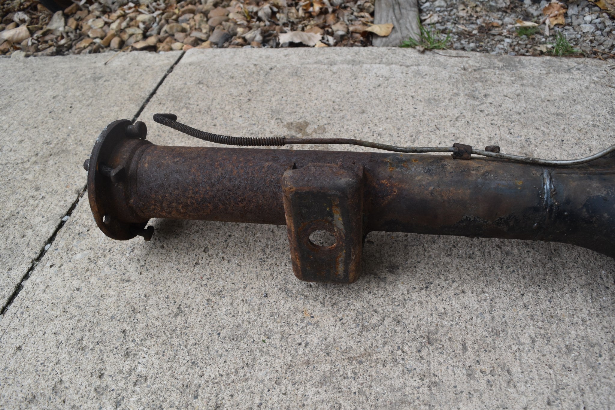 1957 FORD 9 INCH REAR AXLE DIFFERENTIAL HOUSING 57– FatMan's Garage, LLC
