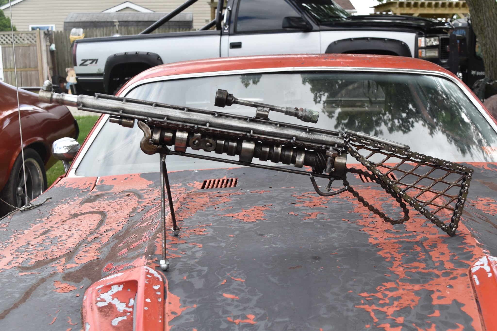 Scrap Metal Sculpture Welded Industrial Art Gun Rifle Chains Garage Ha ...