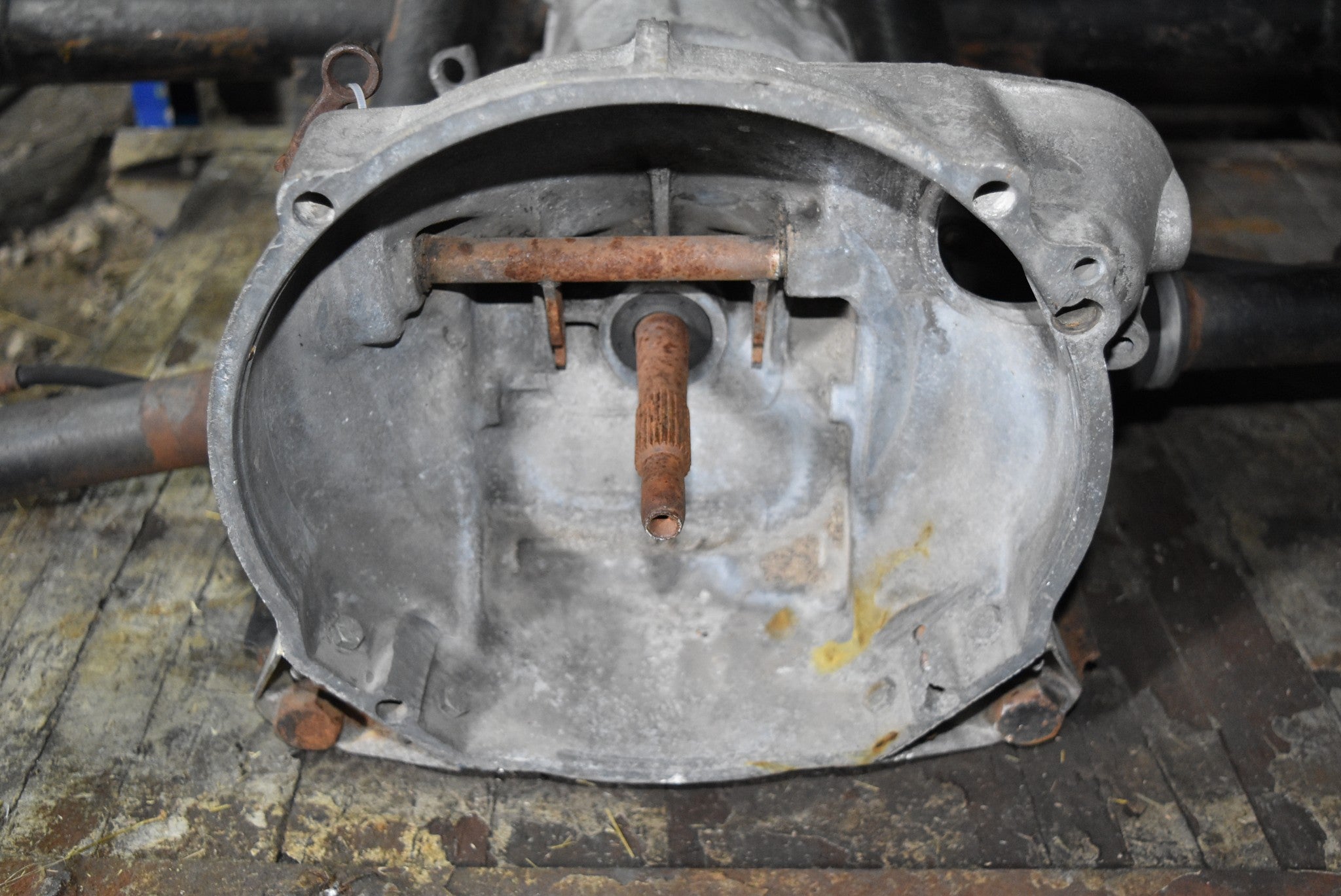 1971-1979 Volkswagen Super Beetle Rear End Differential Cradle Swing A ...