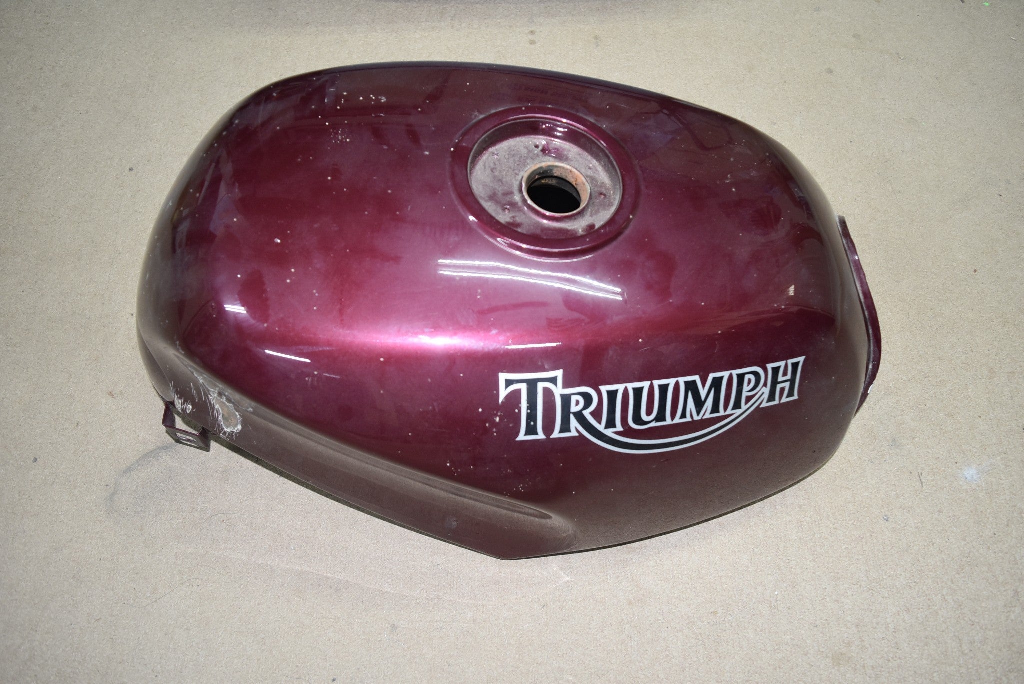 2001 TRIUMPH 1200 GAS FUEL TANK 01 PETROL RESERVOIR– FatMan's Garage, LLC