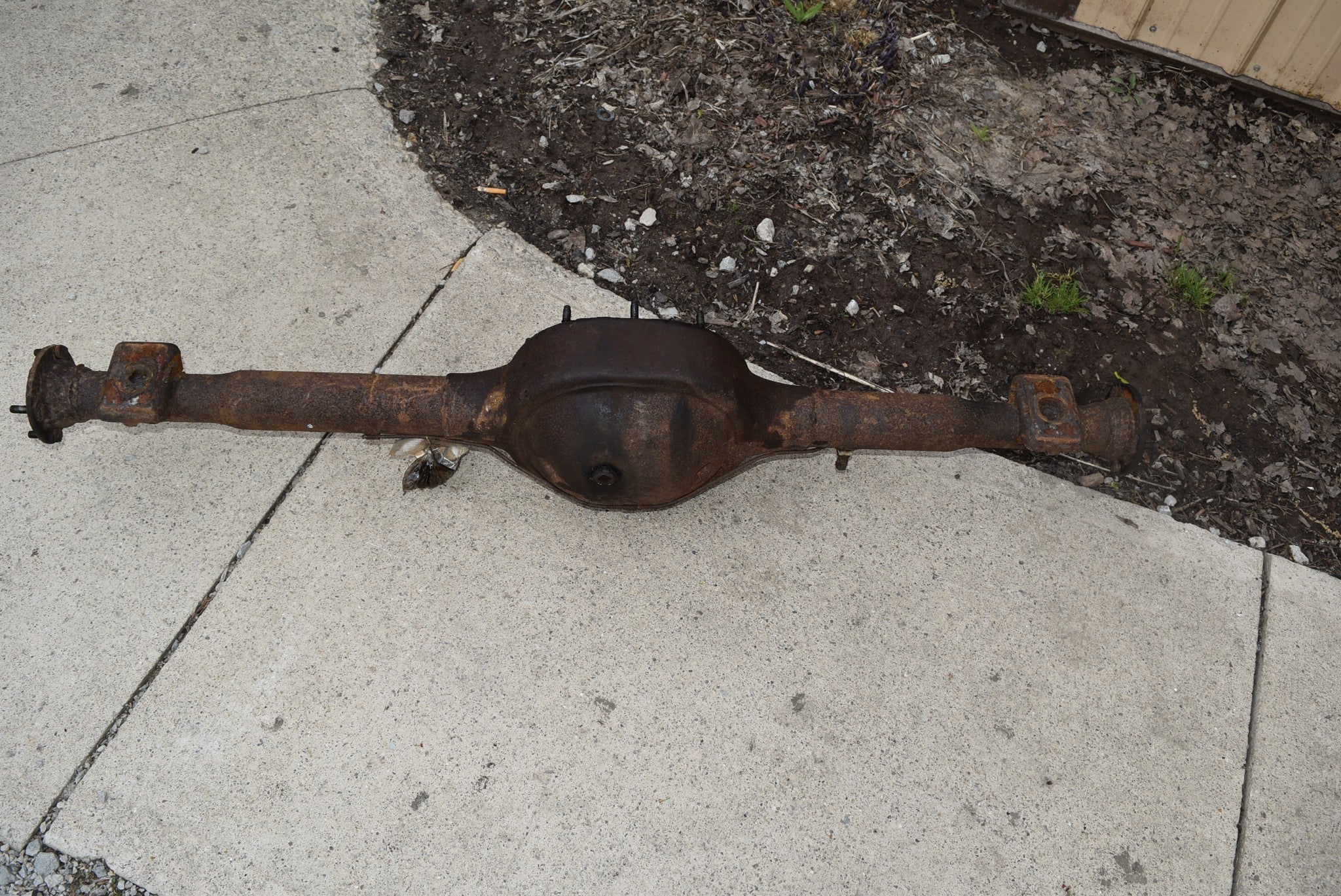 1965 1966 Ford Mustang V8 8" 8 Inch Rear End Axle Differential Housing ...
