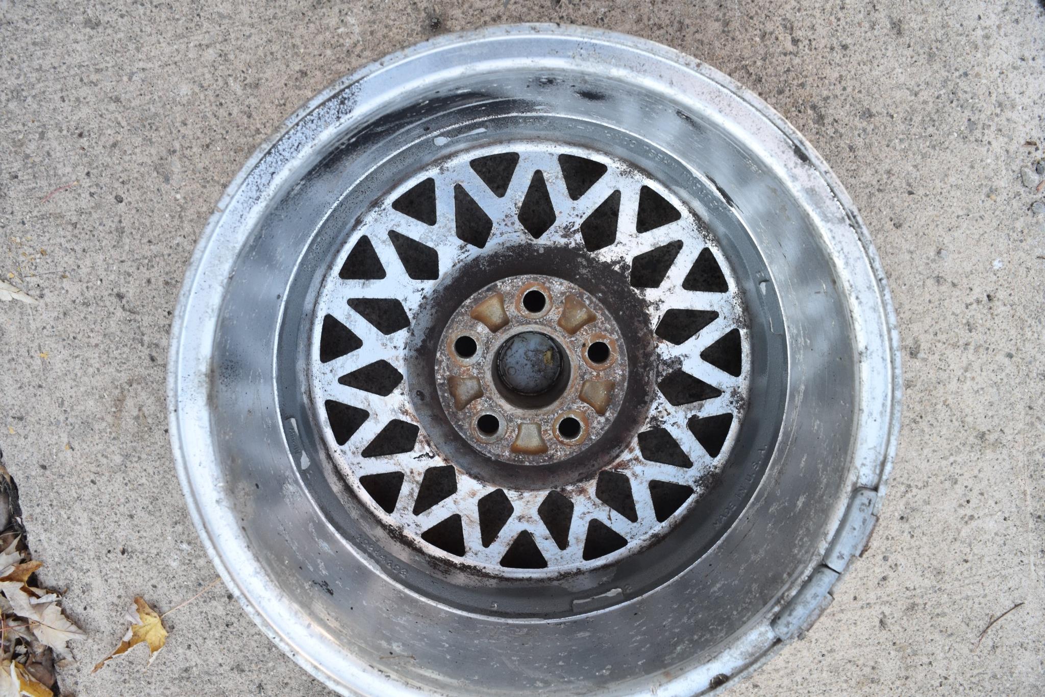 1986 1987 1988 PONTIAC FIERO 15" MACHINED GRAY ALUMINUM V5 FACTORY RIM ...