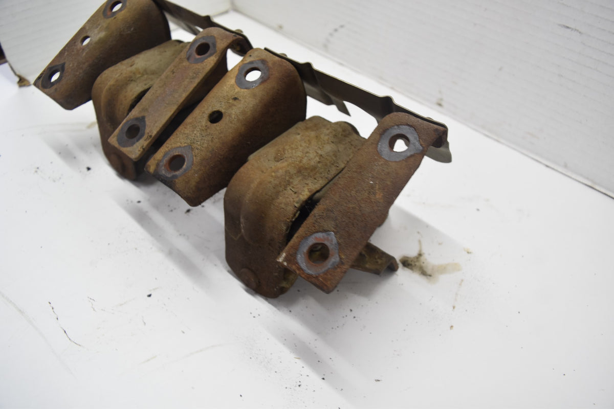 1999 2007 CHEVROLET LS SILVERADO 5.3 MOTOR MOUNTS V8 LS LSX 01 02 03 0 ...