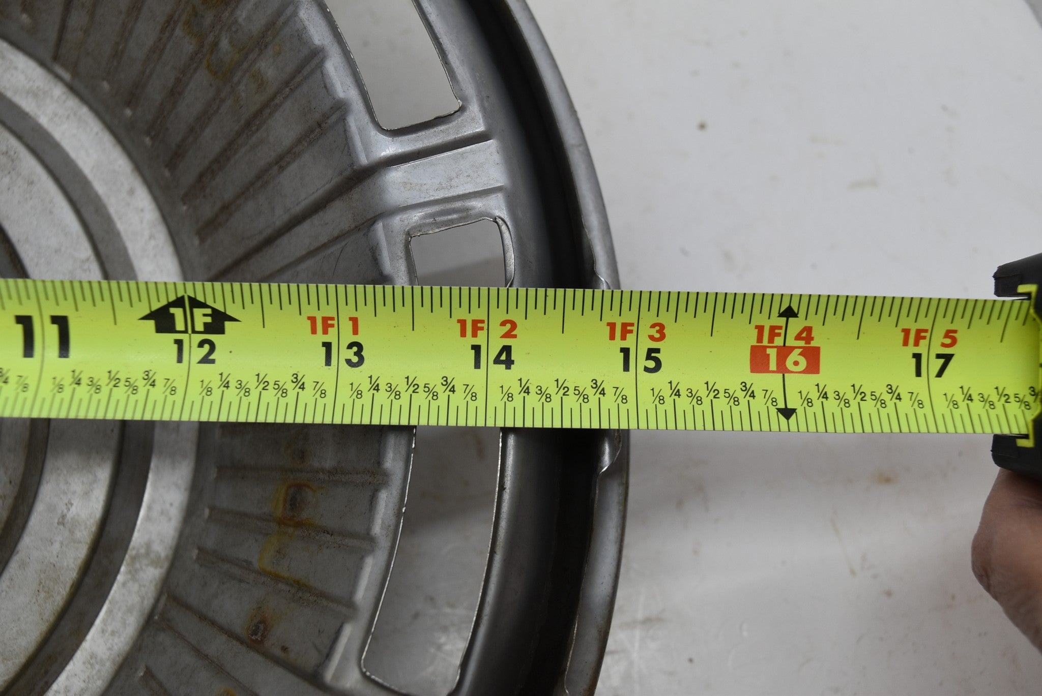 Single Hubcap Original 1962 1963 Pontiac Tempest 15" Wheel Cover Hub C ...