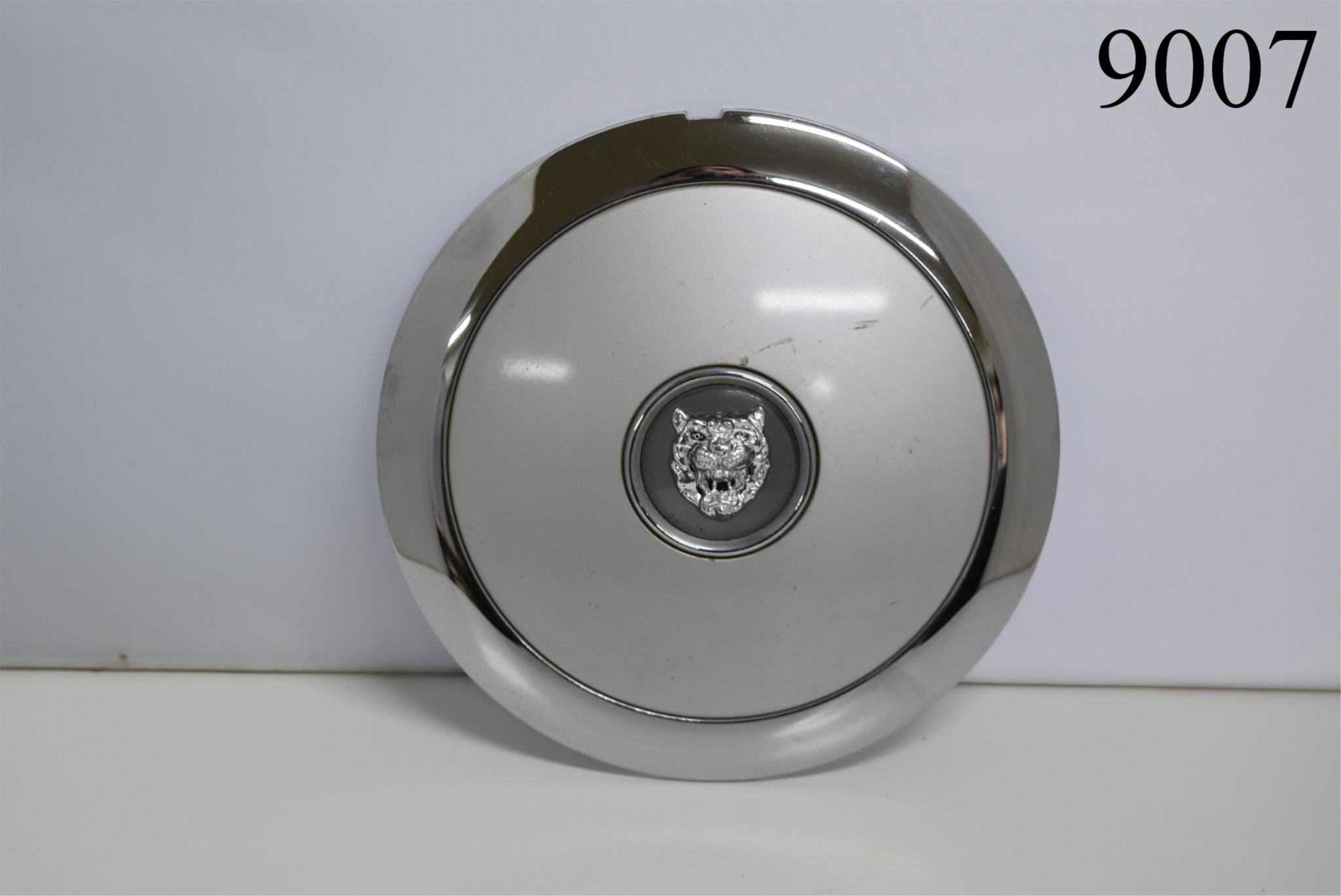 1998 2003 Jaguar XJ8 16" Wheel Center Hub Cap 8.25" Diameter BROKEN CL ...