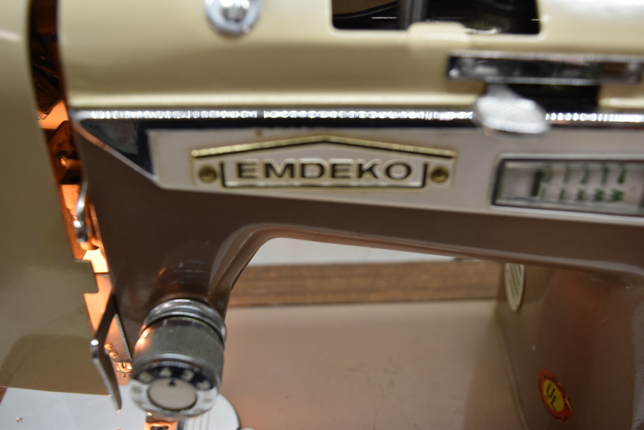 Emdeko Rare Precision Heavy Duty Sewing Machine in Case Works She Shed ...