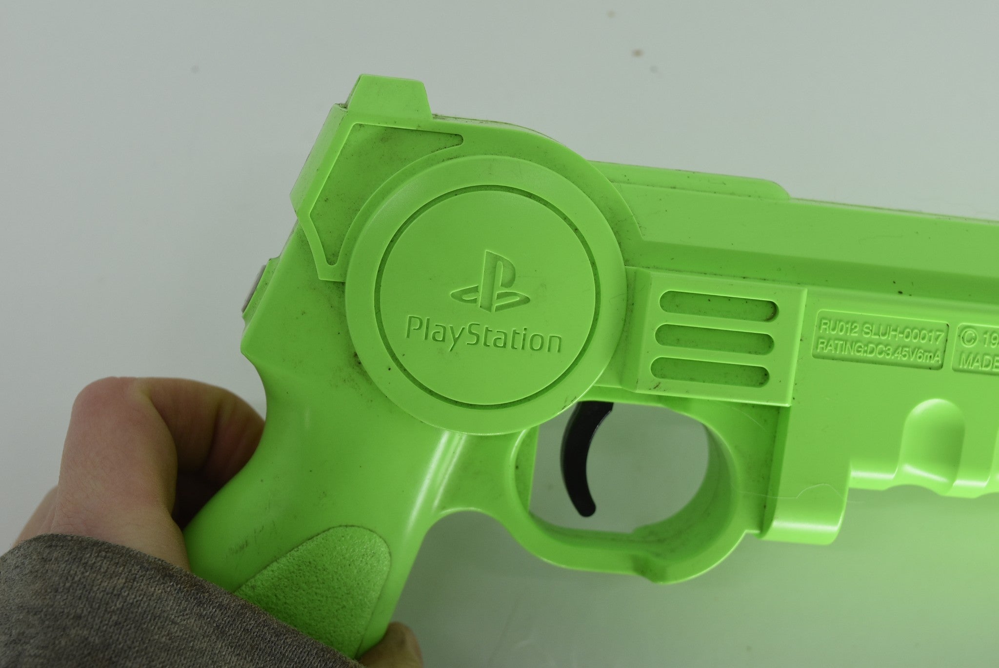 Konami Gun PS1 Justifier Light Green Playstation 1 1995 Untested Vinta ...