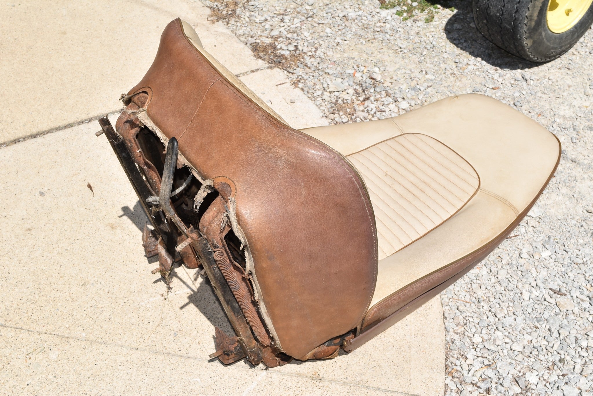 1970 1971 AMC Javelin Front RH Bucket Seat Tracks Turtle Shell High Ba ...