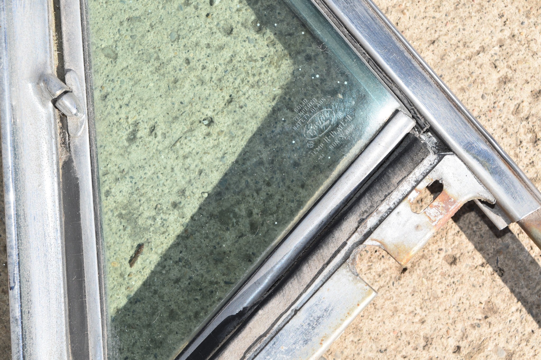 1963 1964 Ford Galaxie 500 Left Driver Vent Window Glass Frame Trim 63 ...