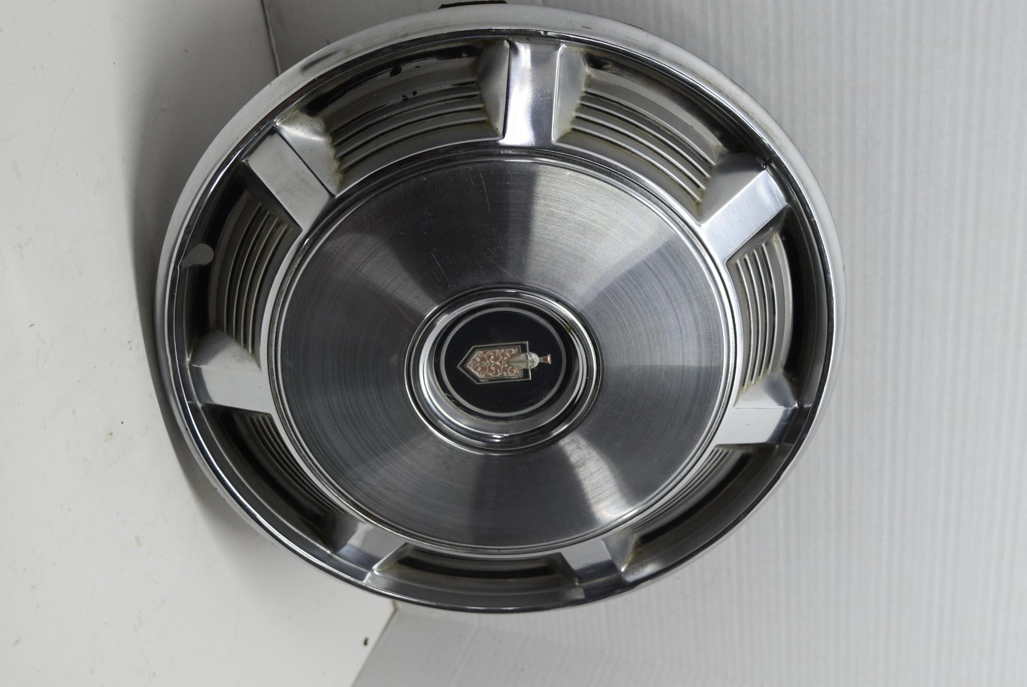 1973 1974 1975 1976 1977 Monte Carlo Chevy Hubcap Wheel Cover Hub Cap ...