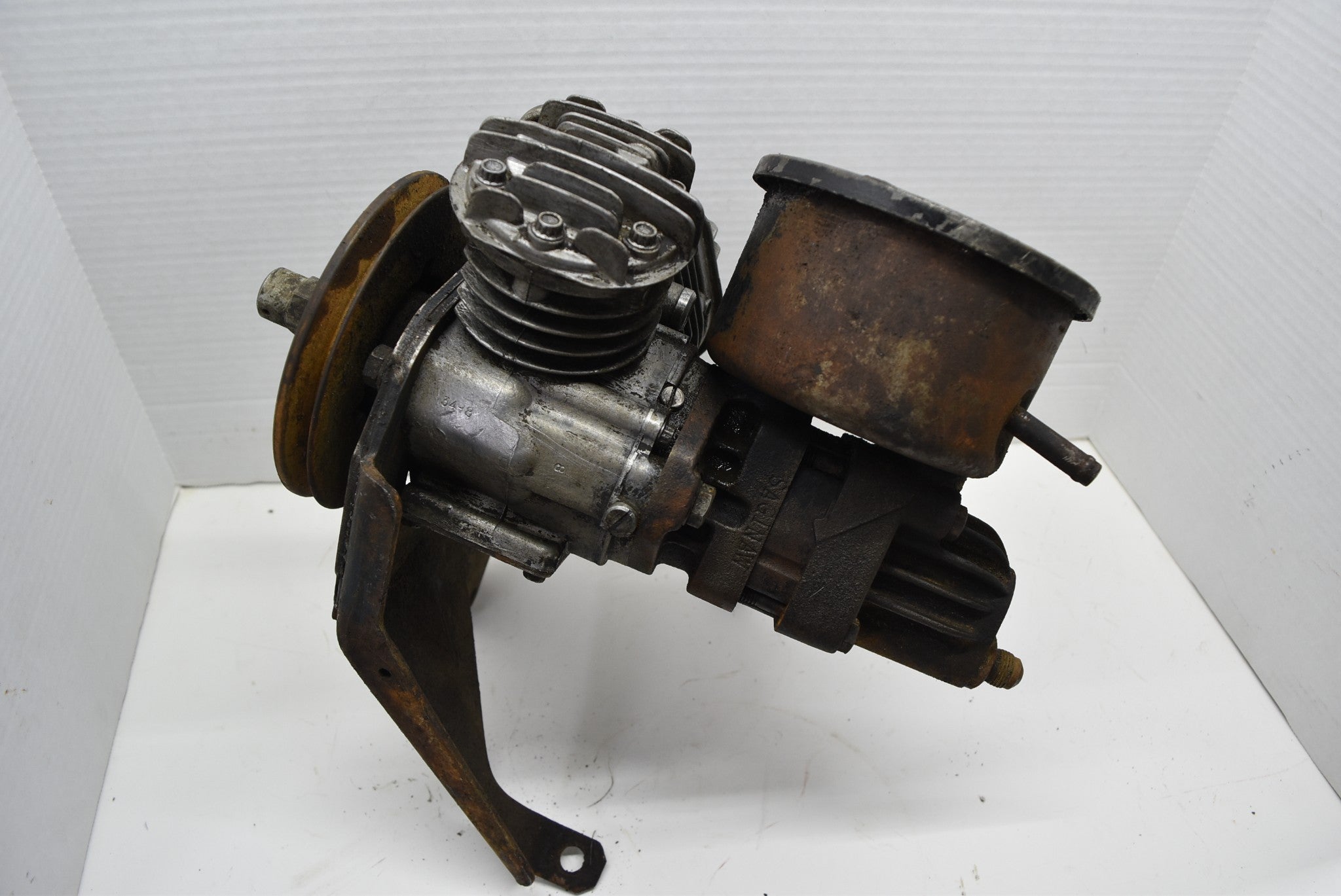 1958 Cadillac Limo air ride Compressor Generator Saginaw 58 Fleetwood ...