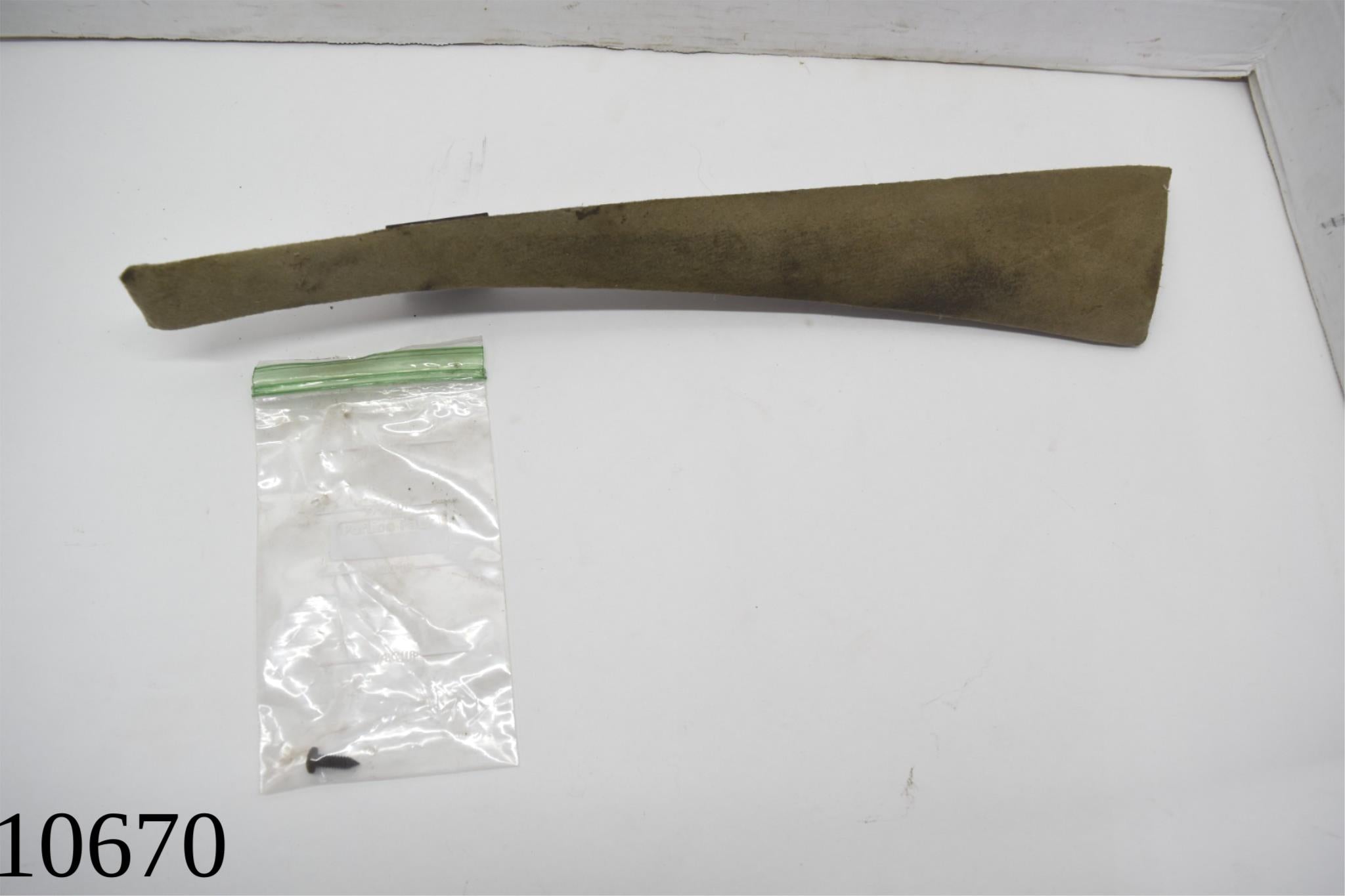 1958 CADILLAC LIMO SERIES 75 UPPER PASSENGER DIVIDER WINDOW UPHOLSTERY ...