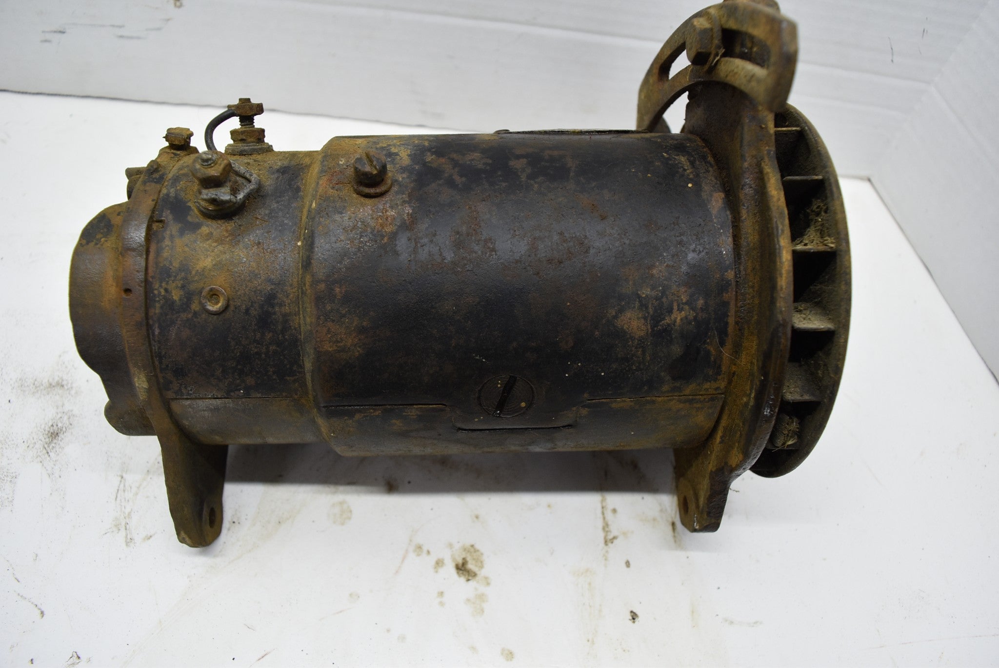 1958 Cadillac Fleetwood Original Delco-Remy Generator Assembly 1102103 ...