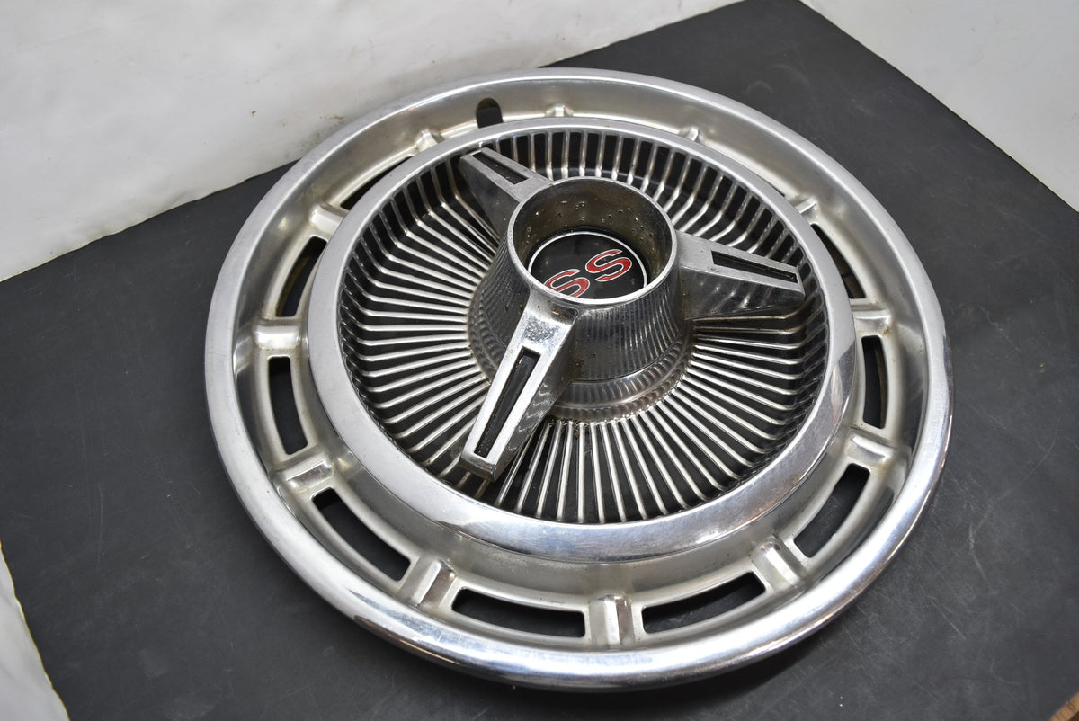 1965-1966 Chevy Impala SS Spinner Hub Cap 65 66 Wheel Cover OEM Origin ...